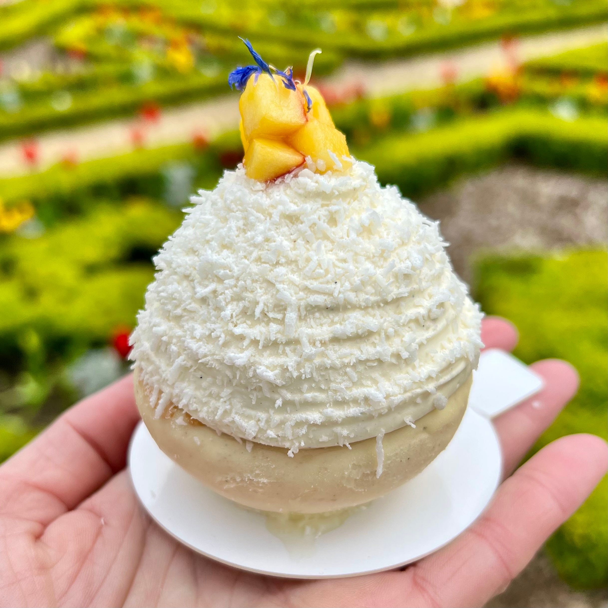 Paris pastry shops to love - by Meg Zimbeck