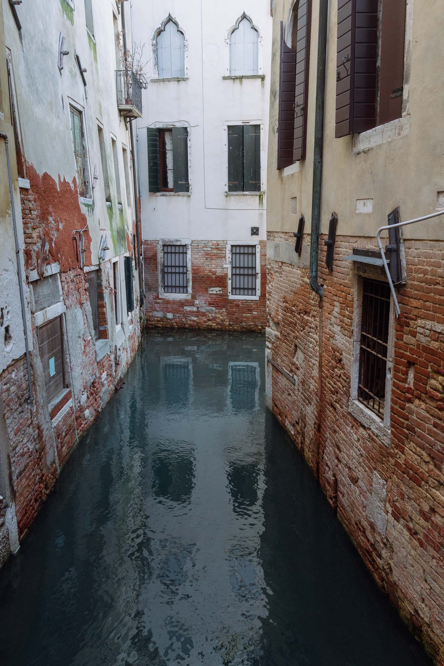 Labyrinthine Venice. - by John Colson - Meadowfield