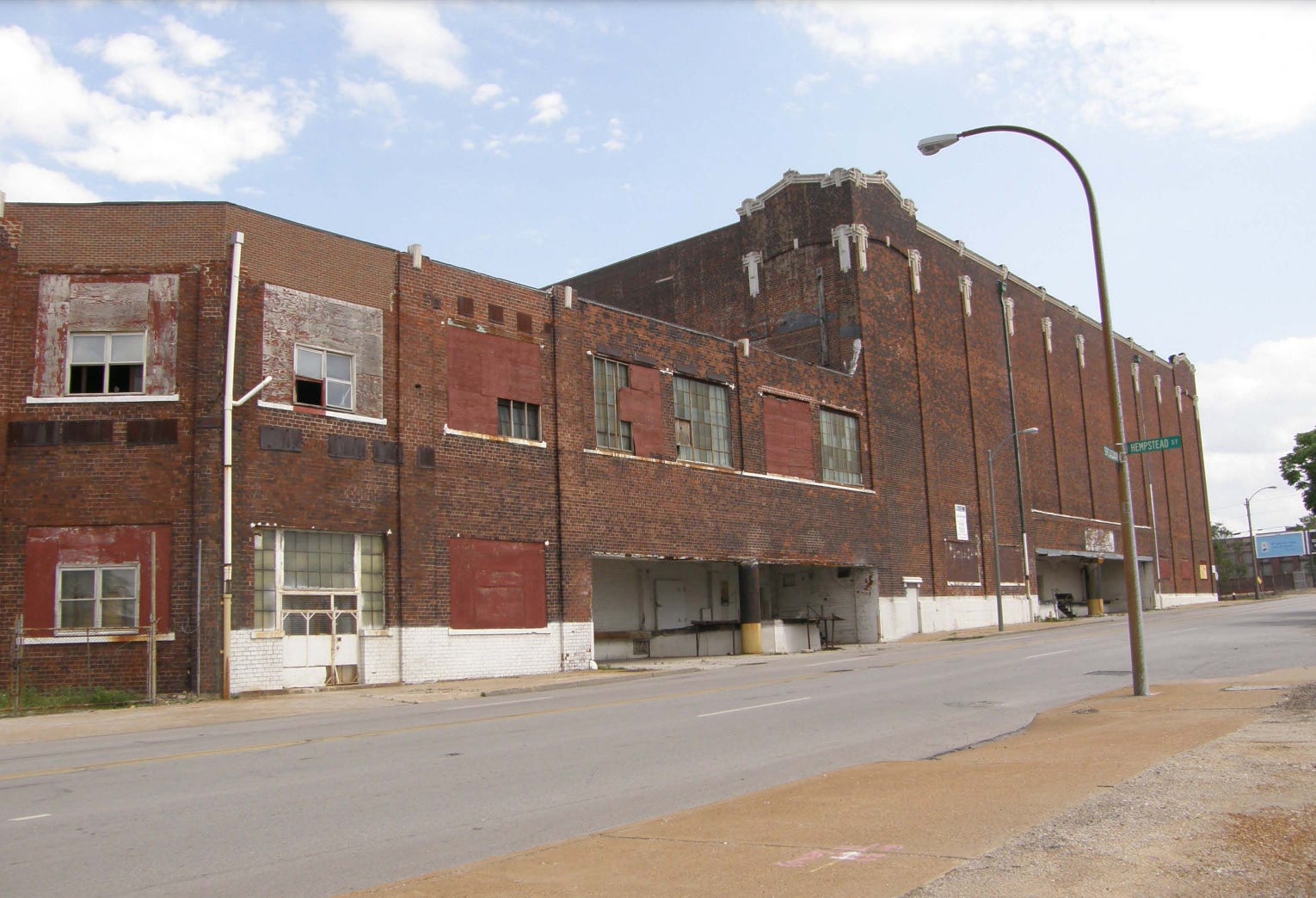 A Warehouse that Kept St. Louisans Fed for almost a Century