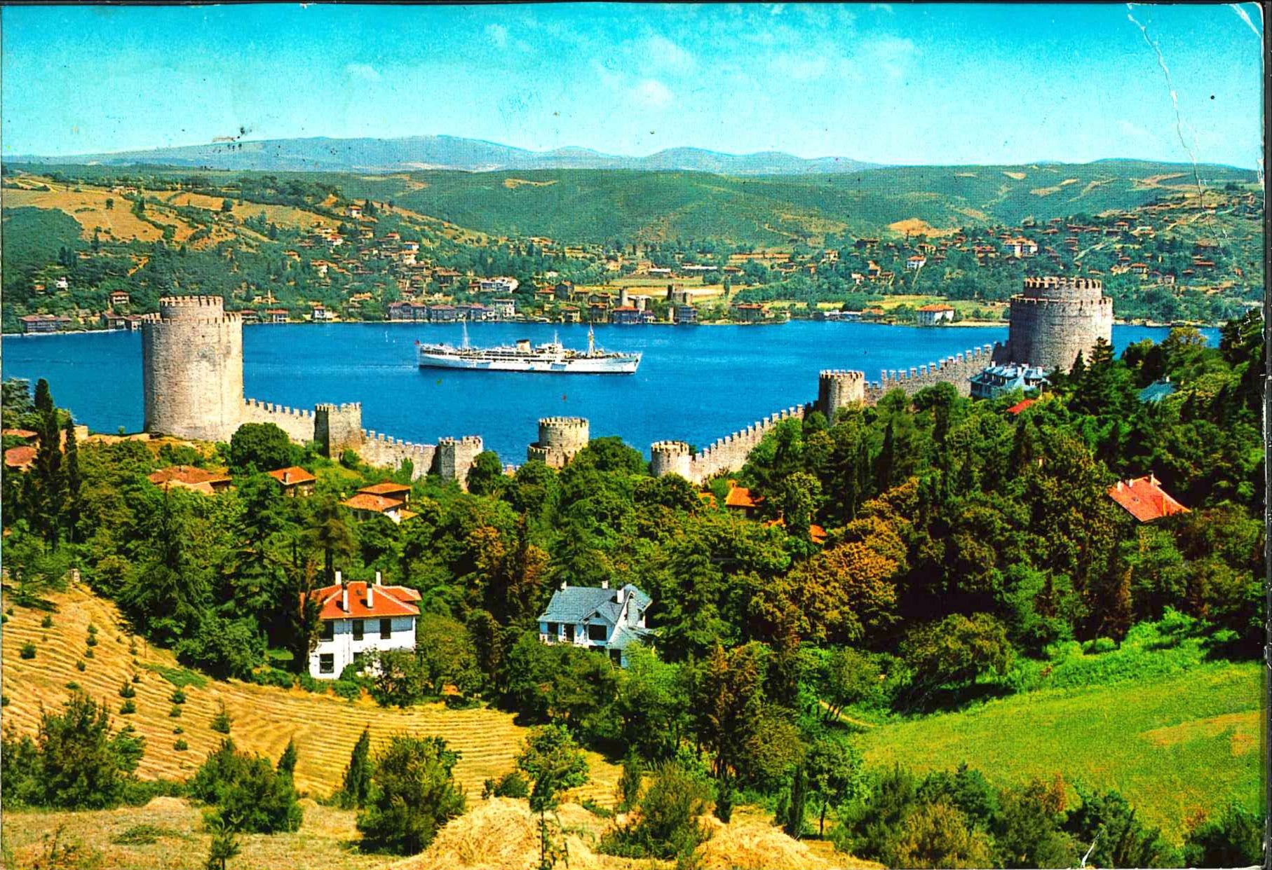 Modern Istanbul in Postcards - by Stephan Sander-Faes