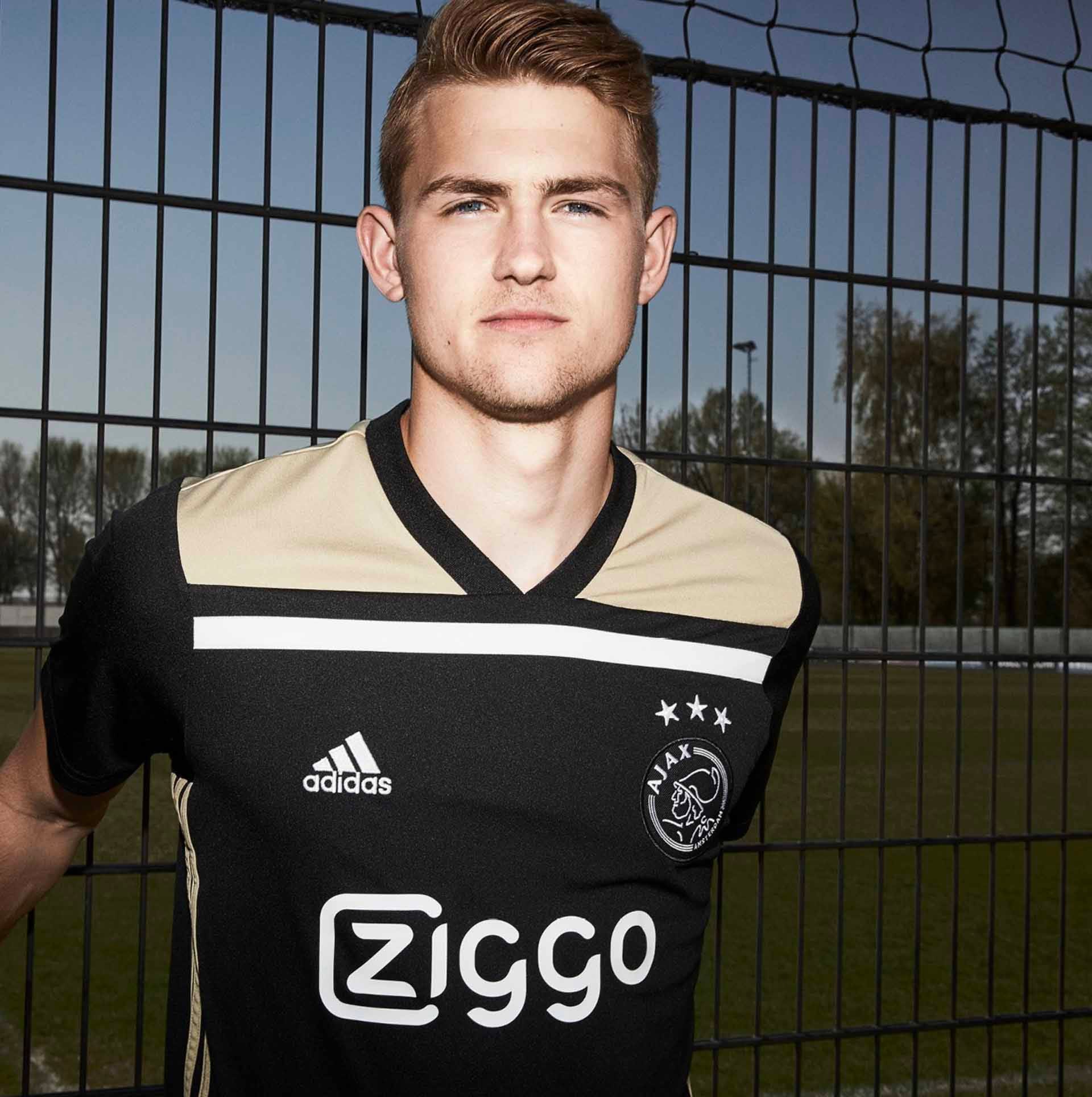 Las mejores Away del Ajax - by Alejandro Mendo