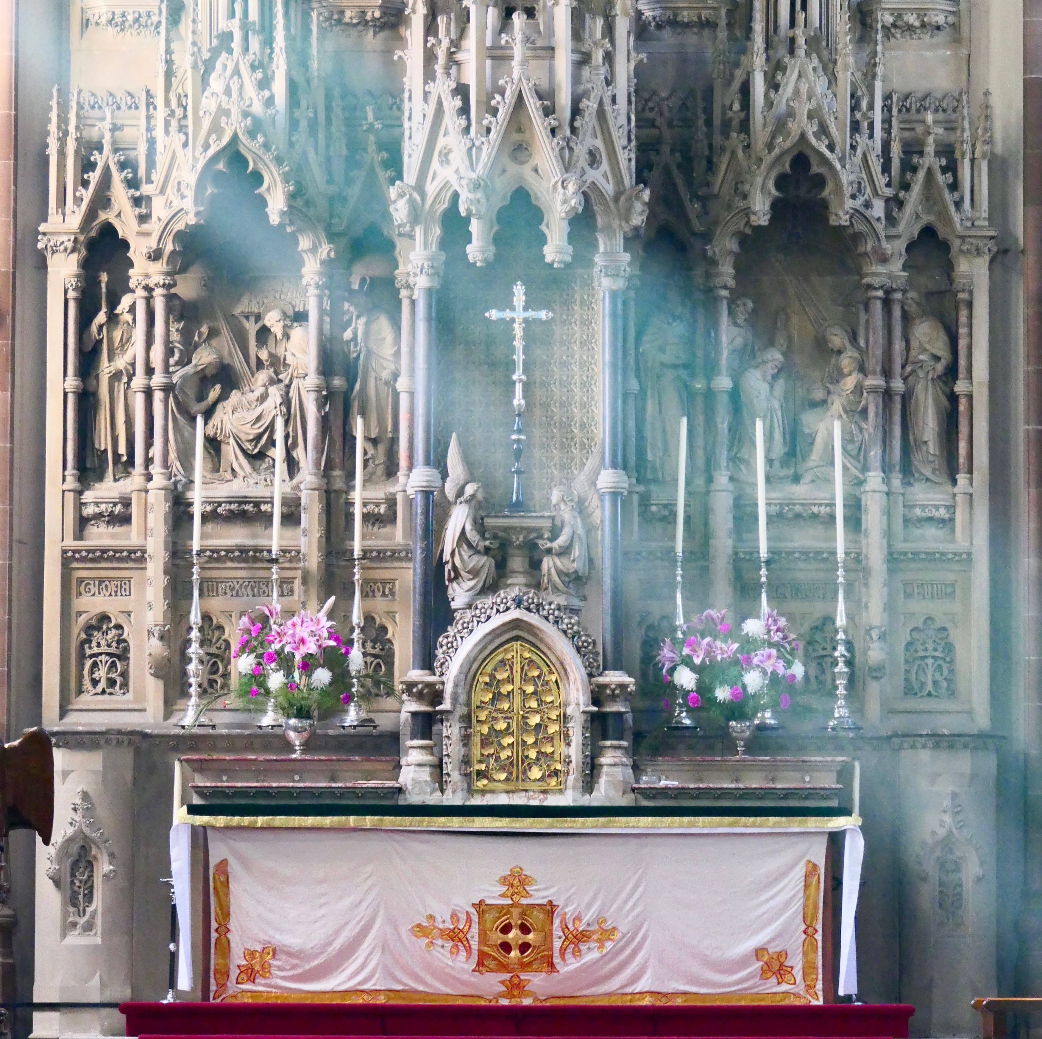 The traditional Mass in England - by Michael Haynes