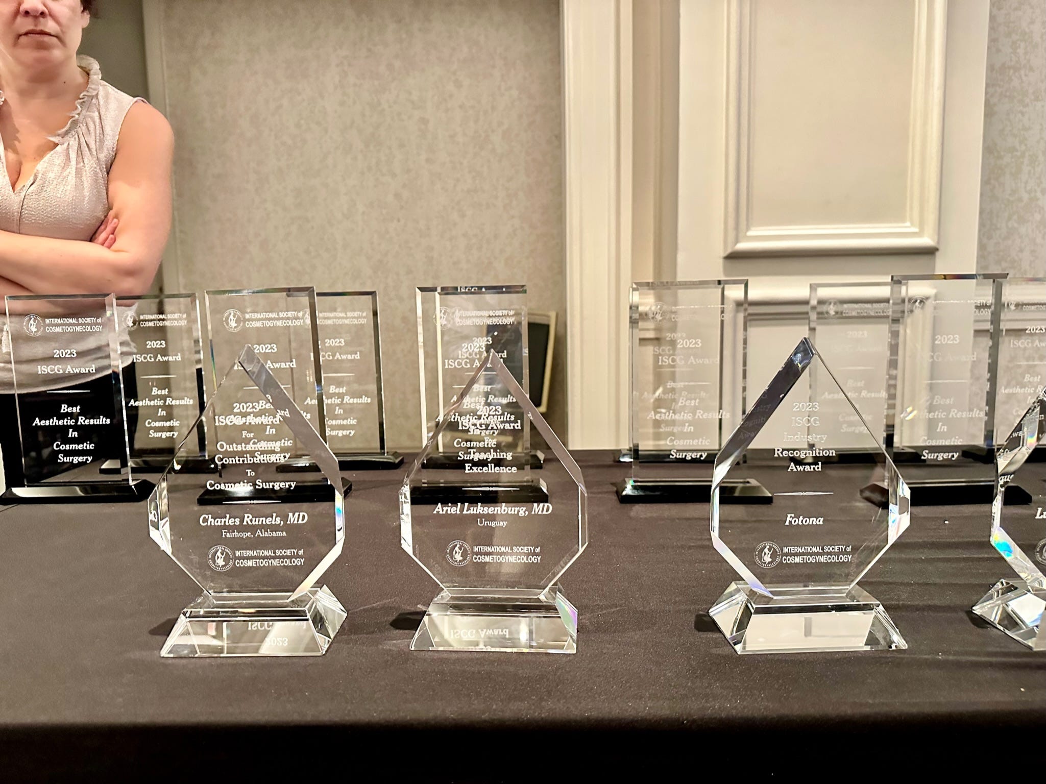 The Luksenburg System for SUI and Tissue Laxity: Replacing TVT/TOT?