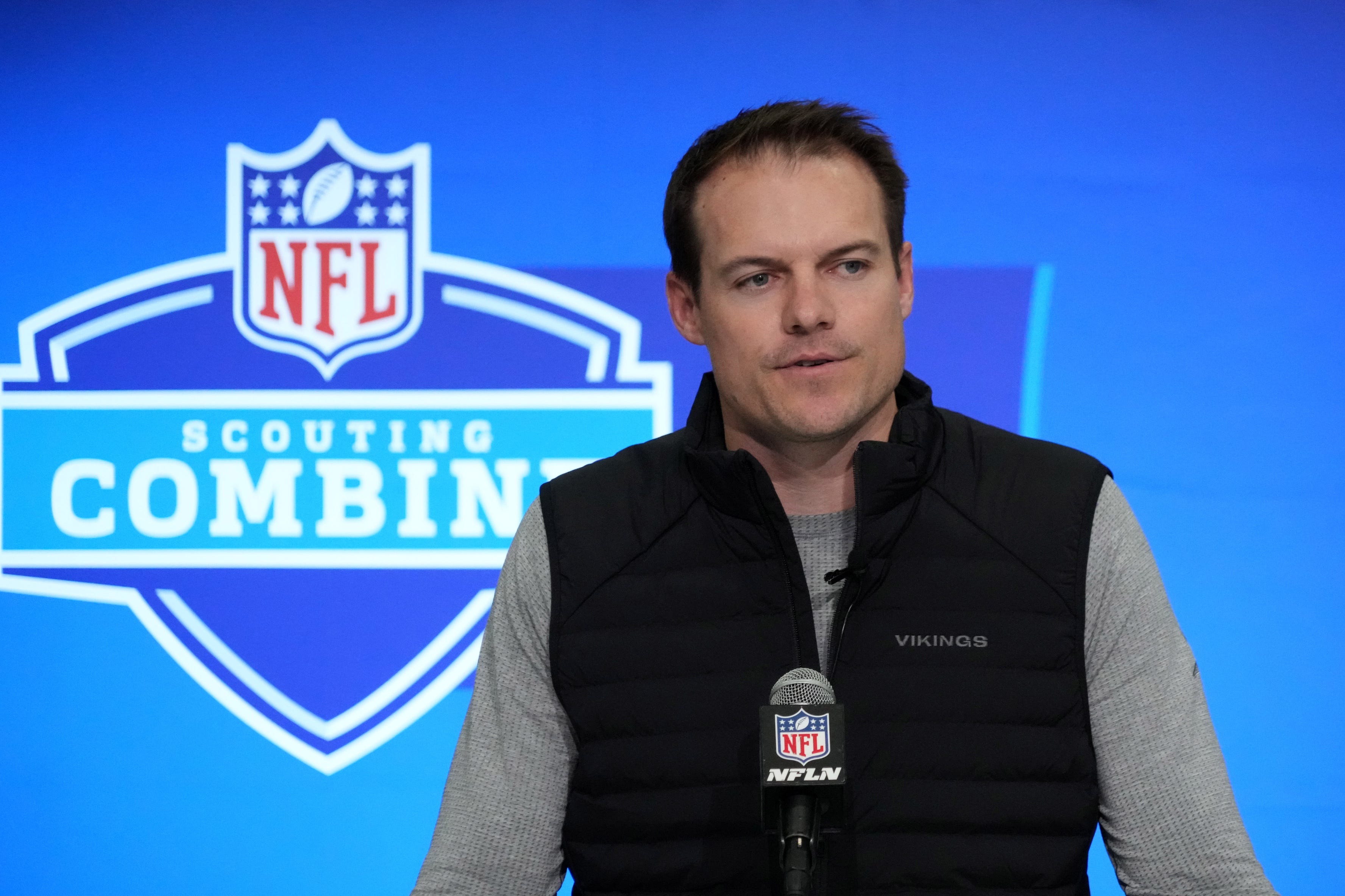 Kevin O'Connell can't have 'stubborn mindset' going into QB process