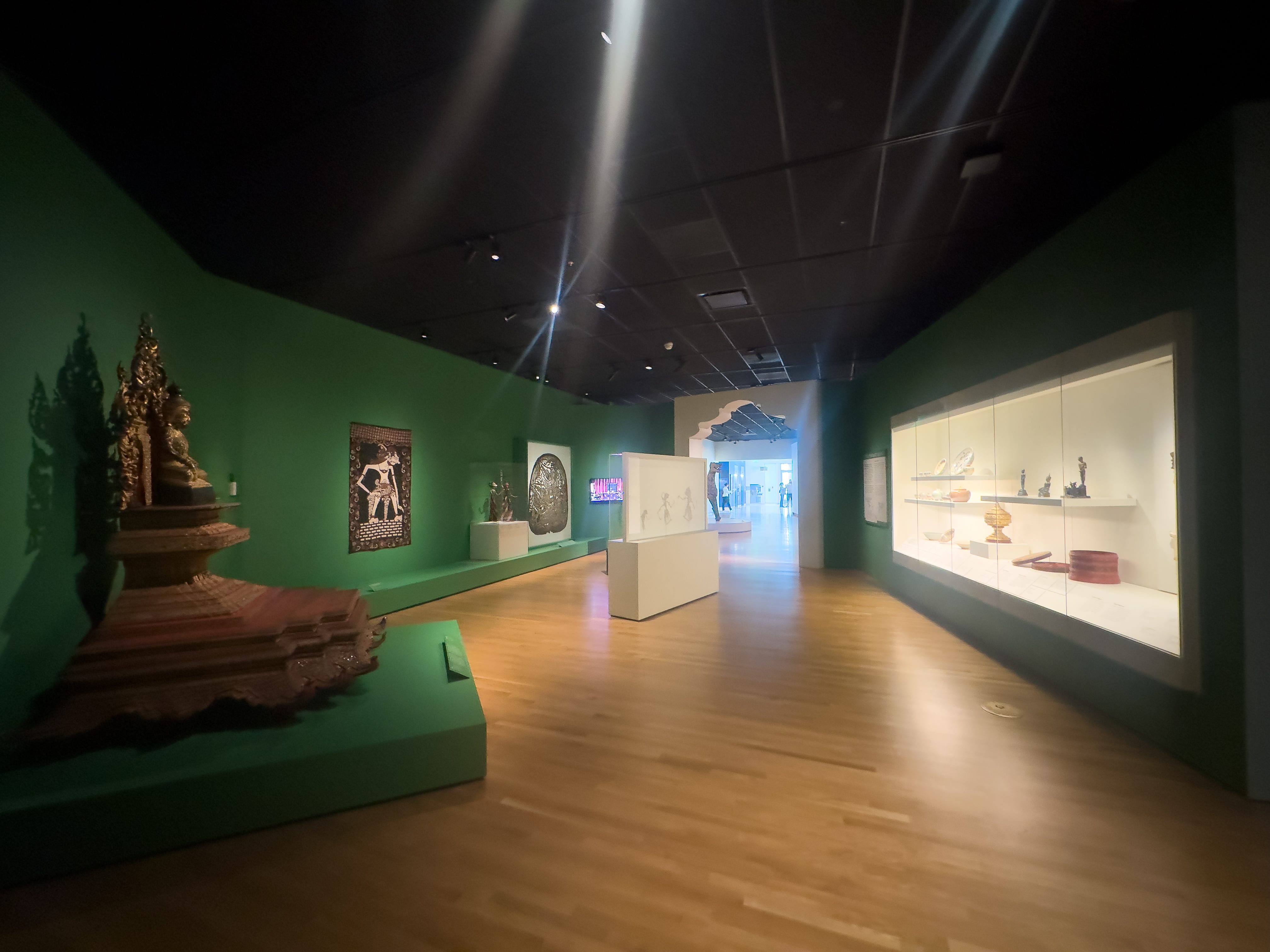 Artifacts Abroad: Southeast Asian Heritage in American and European Museums
