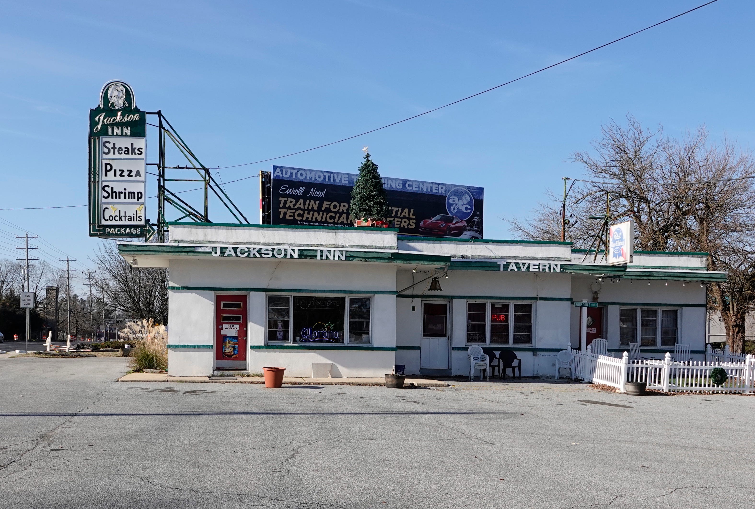 Farewell to a 1970s Burger King; long-hidden Coca-Cola sign from around ...