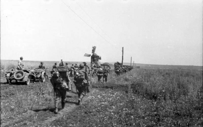 Hitler calls off 'Operation Citadel' - by Martin Cherrett