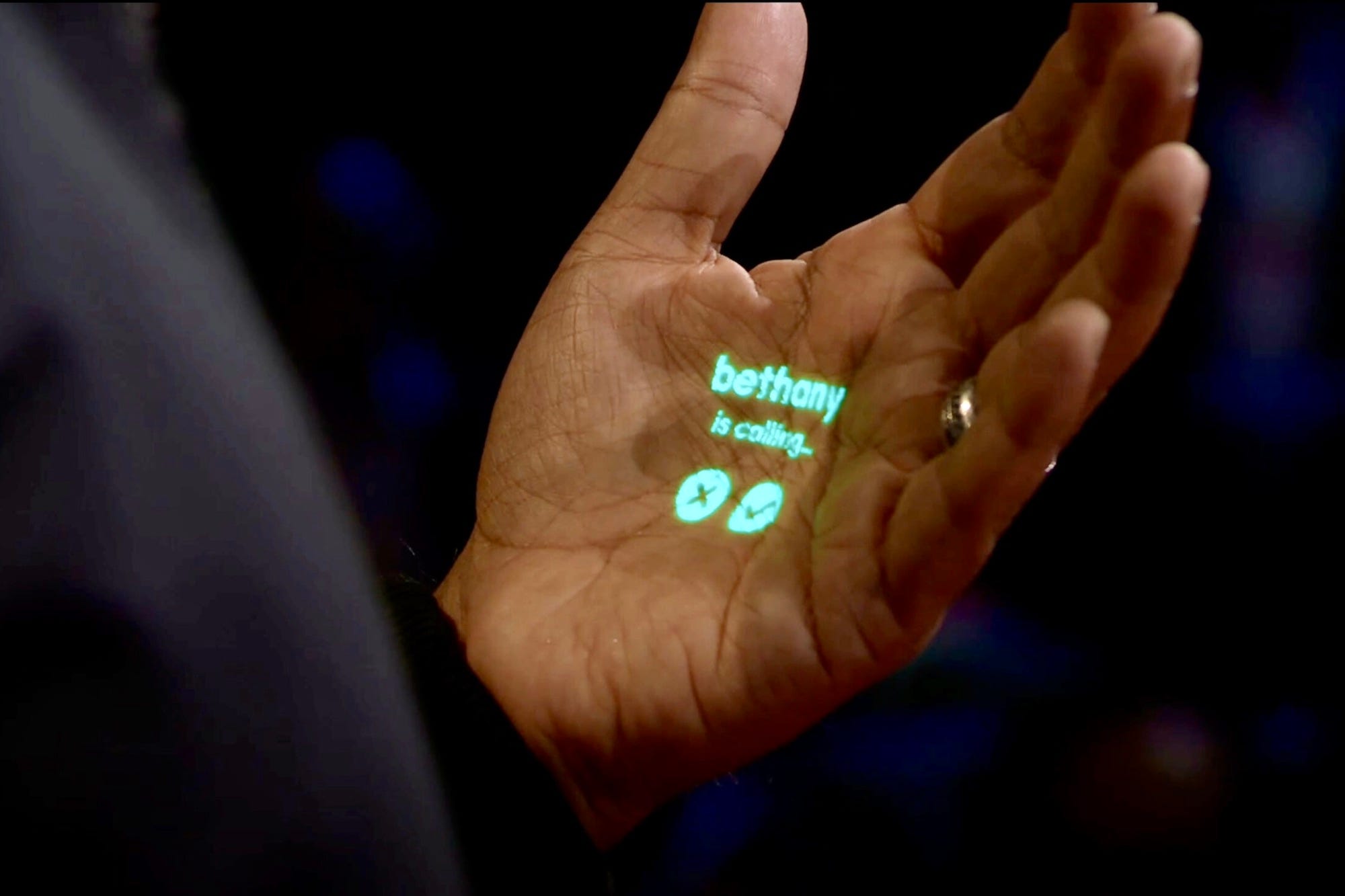 Humane is projecting - by Sam Byford - Multicore