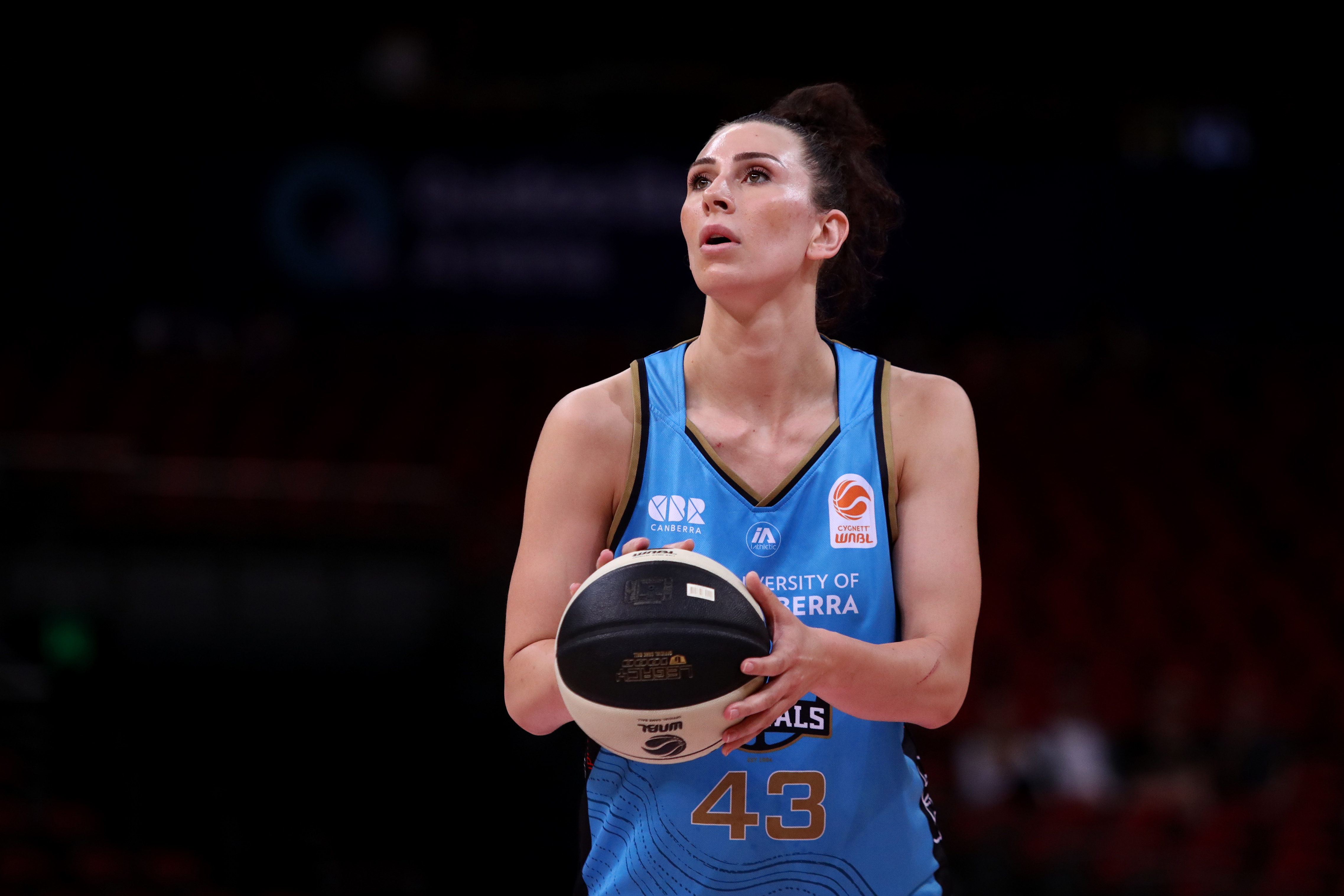 Alex Bunton survived domestic violence, now she's using her voice to ...