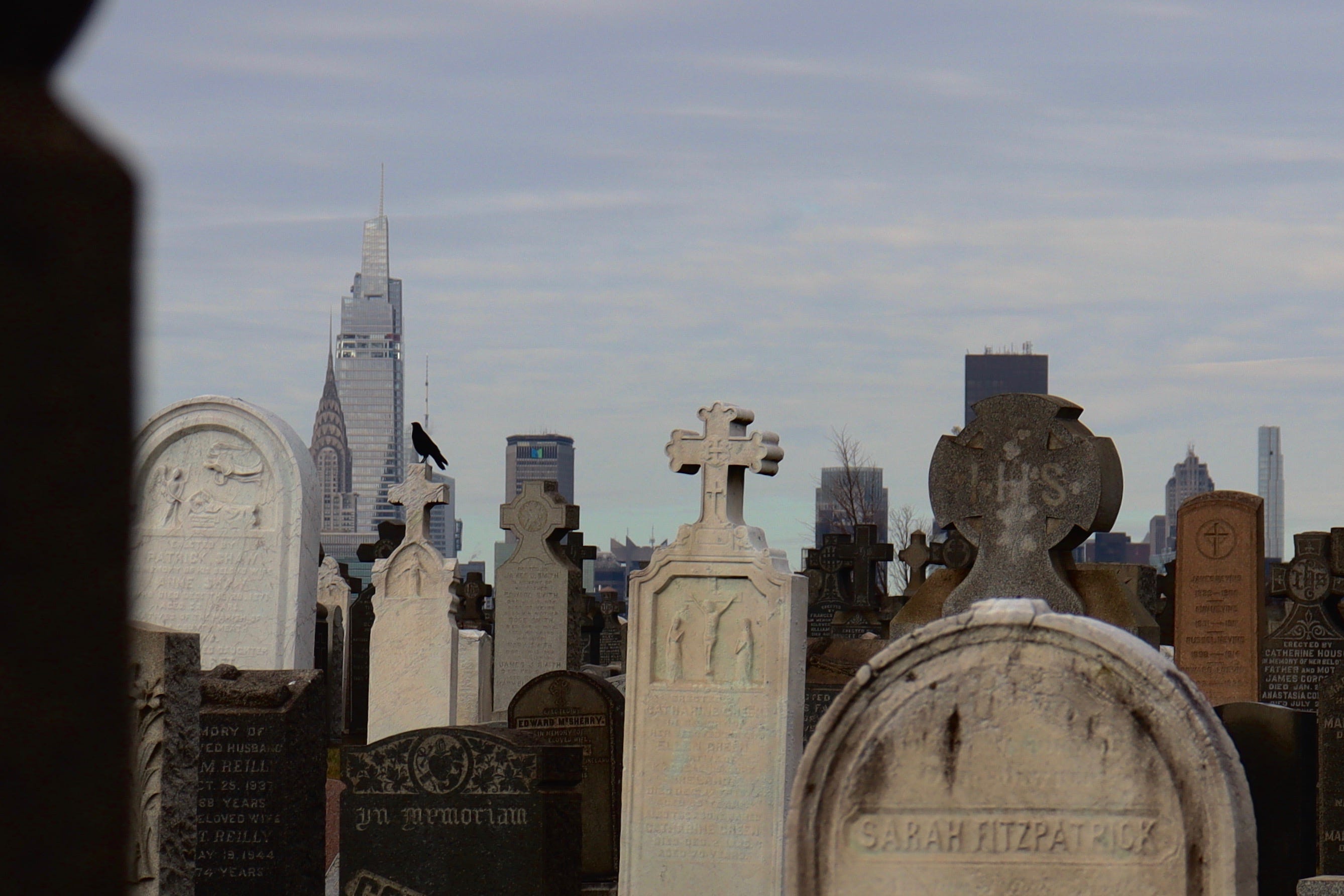 Calvary Cemetery - by Joe Hovde - dimanche