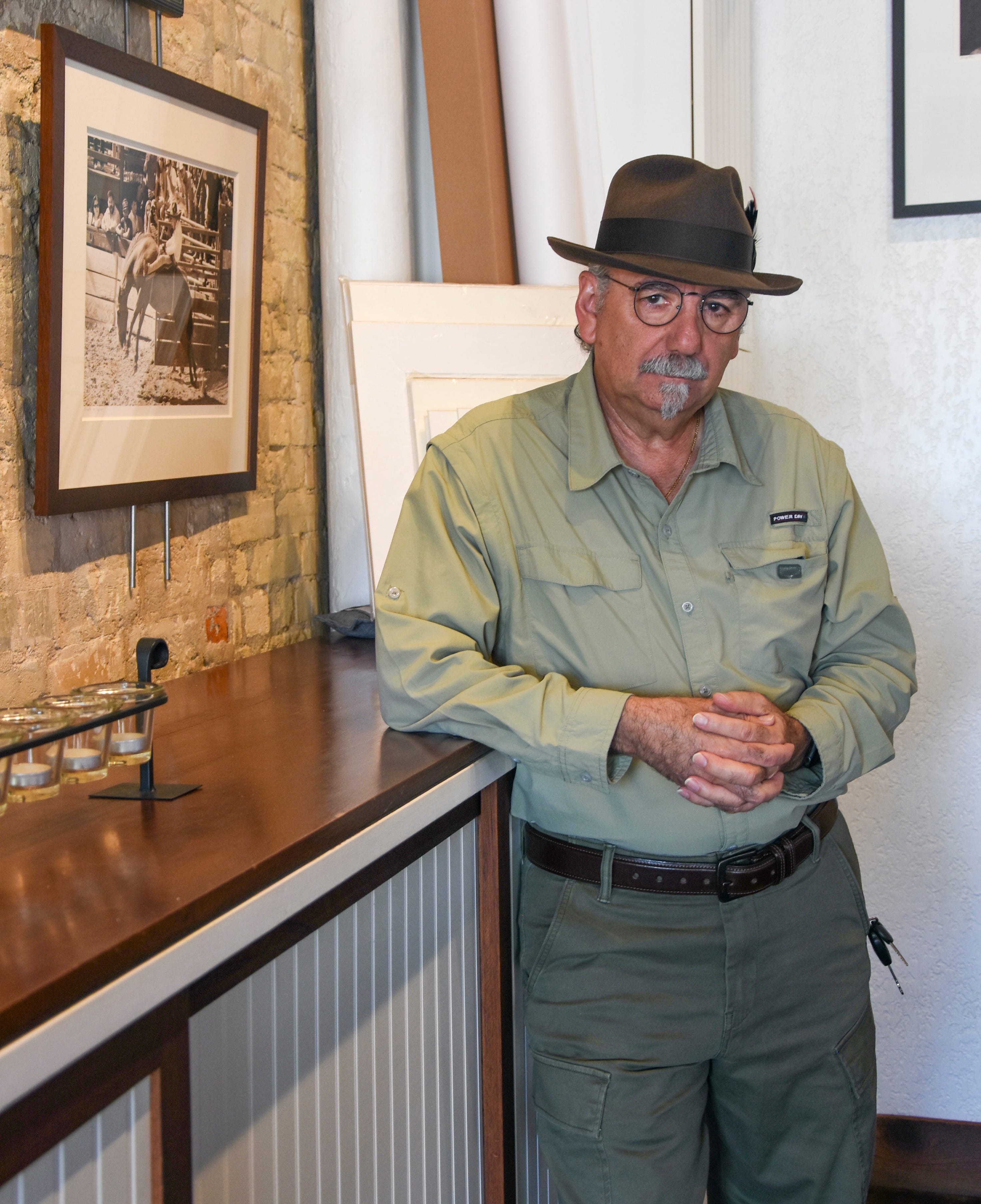 Al Rendon: A Highly Acclaimed Latino Photographer