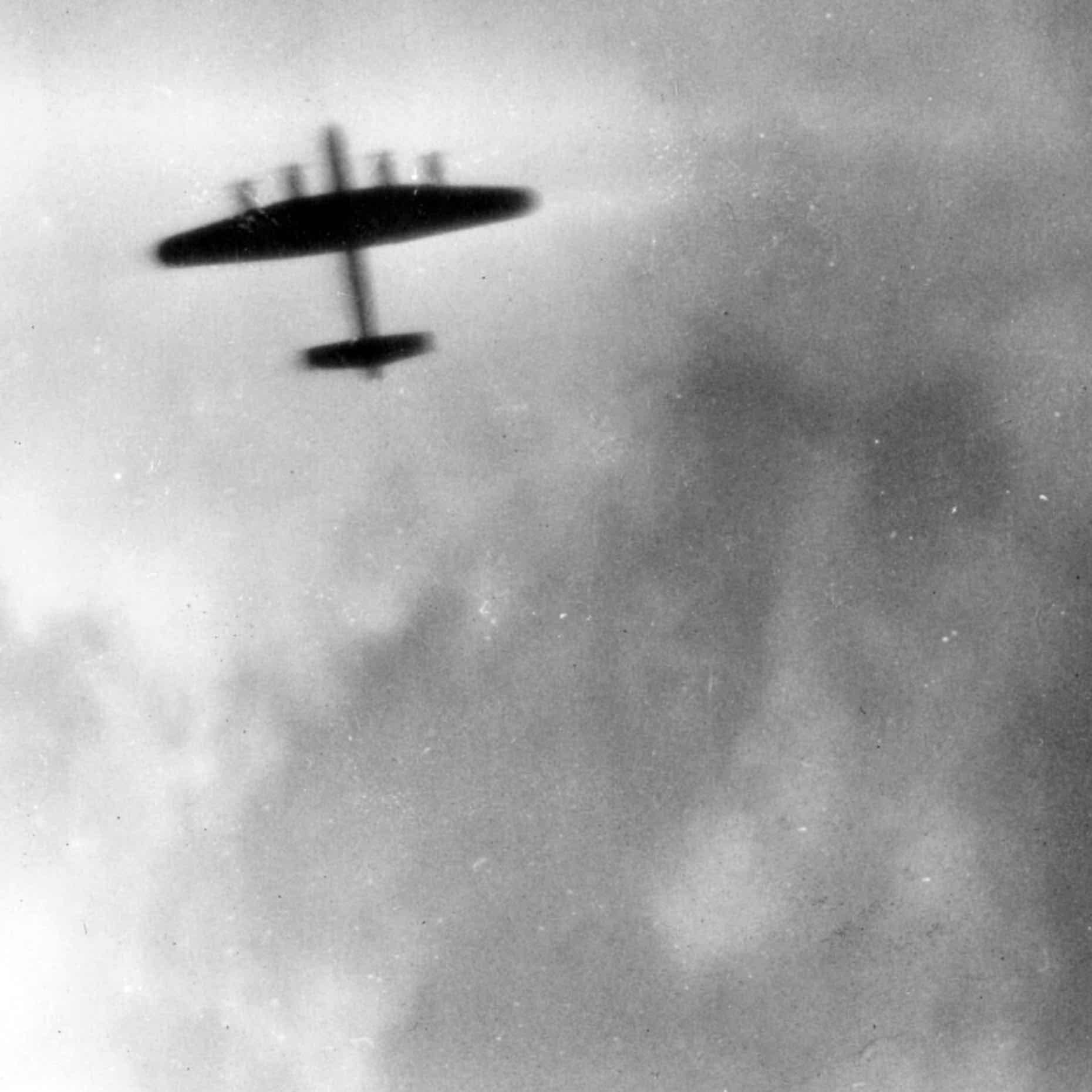 Lancaster pilot determined to attack - by Martin Cherrett