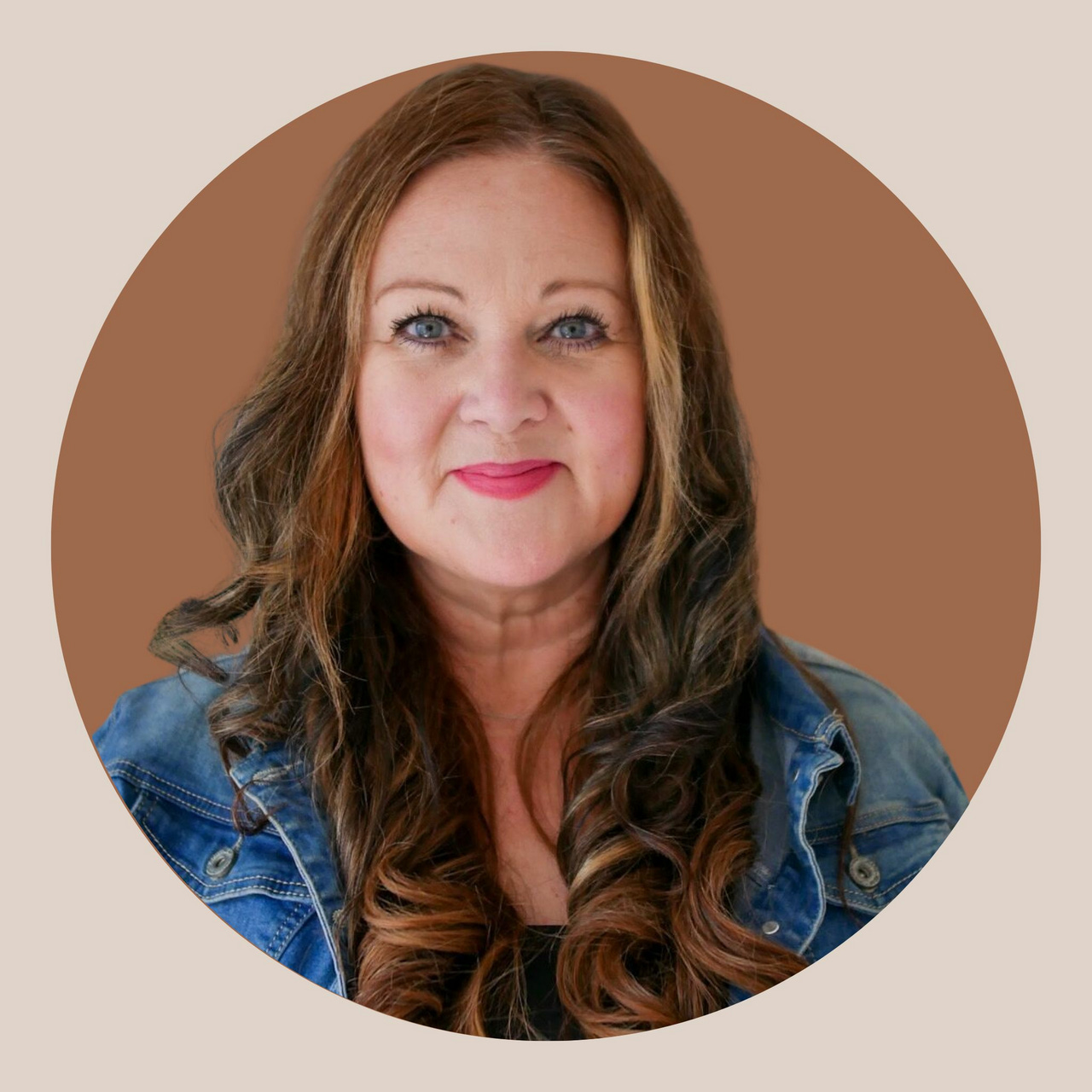 Join Leah Boden’s subscriber chat