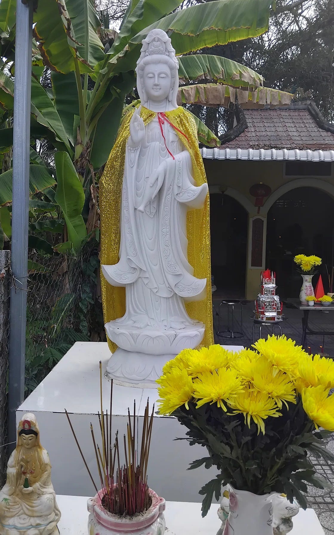 The Secrets of how Quán Âm became the Female Buddha of Vietnam