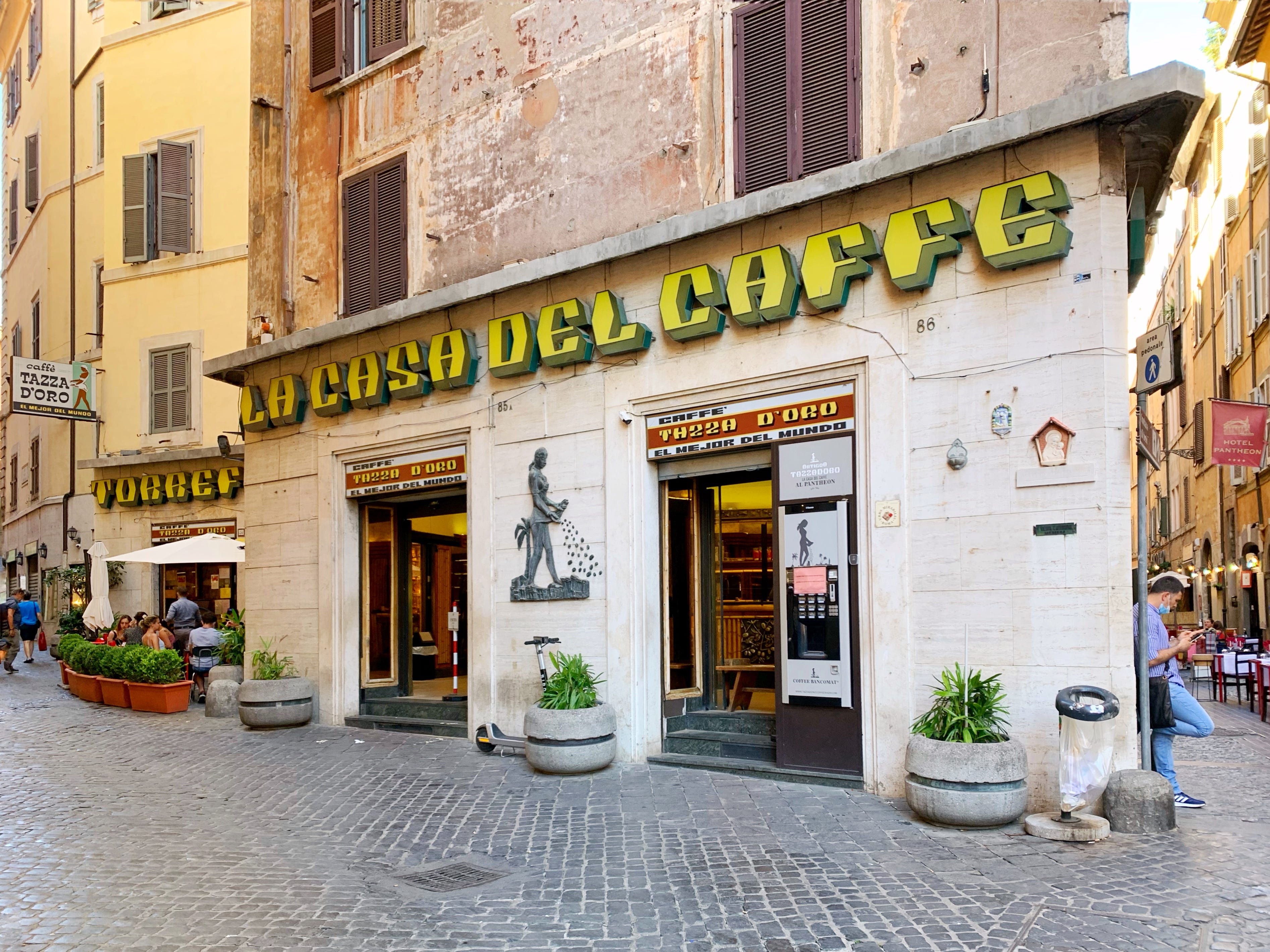 A Very Subjective List of the Best Bars in Rome