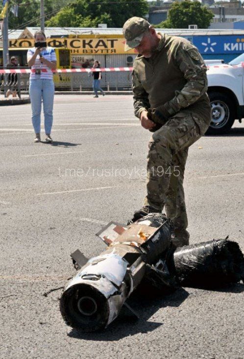 Putin Strikes Back - Destroys GUR Bunker?