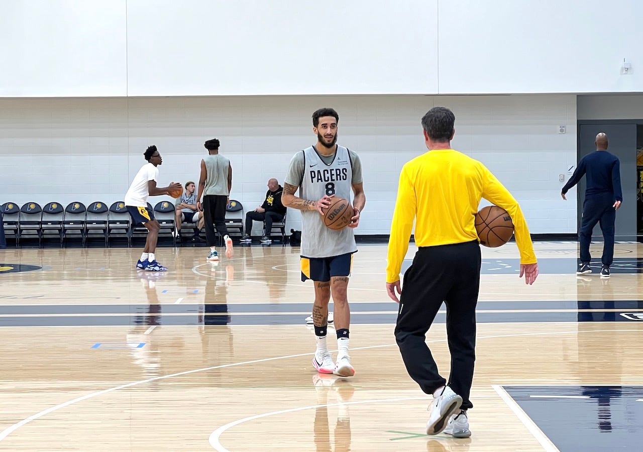 Pacers waive two-way guard Trevelin Queen Pacers waive two-way guard Trevelin Queen