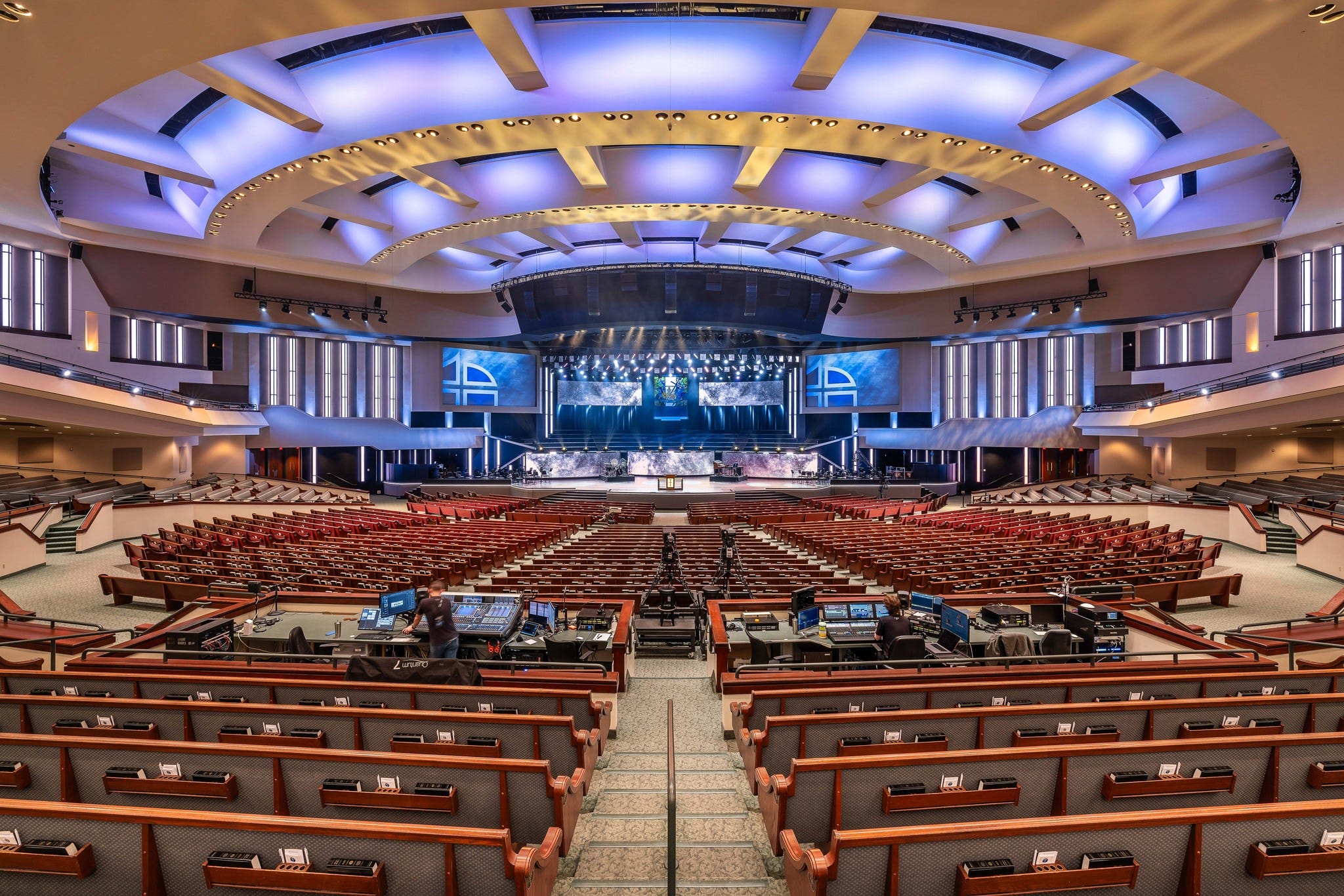Unreal: SBC Megachurch's Multi-Million Dollar Man-Pleasing Aesthetics ...