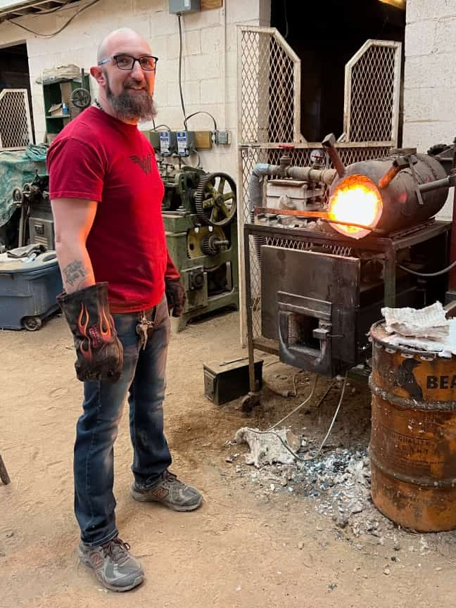 Bladesmith Mardi Meshejian on the Cutting Edge of Beauty