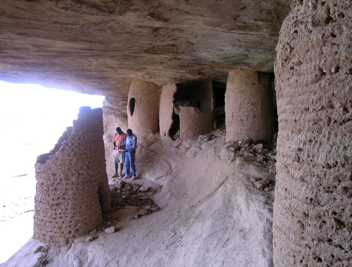 A complete history of Dogon country: Bandiagara from 1900BC to 1900AD