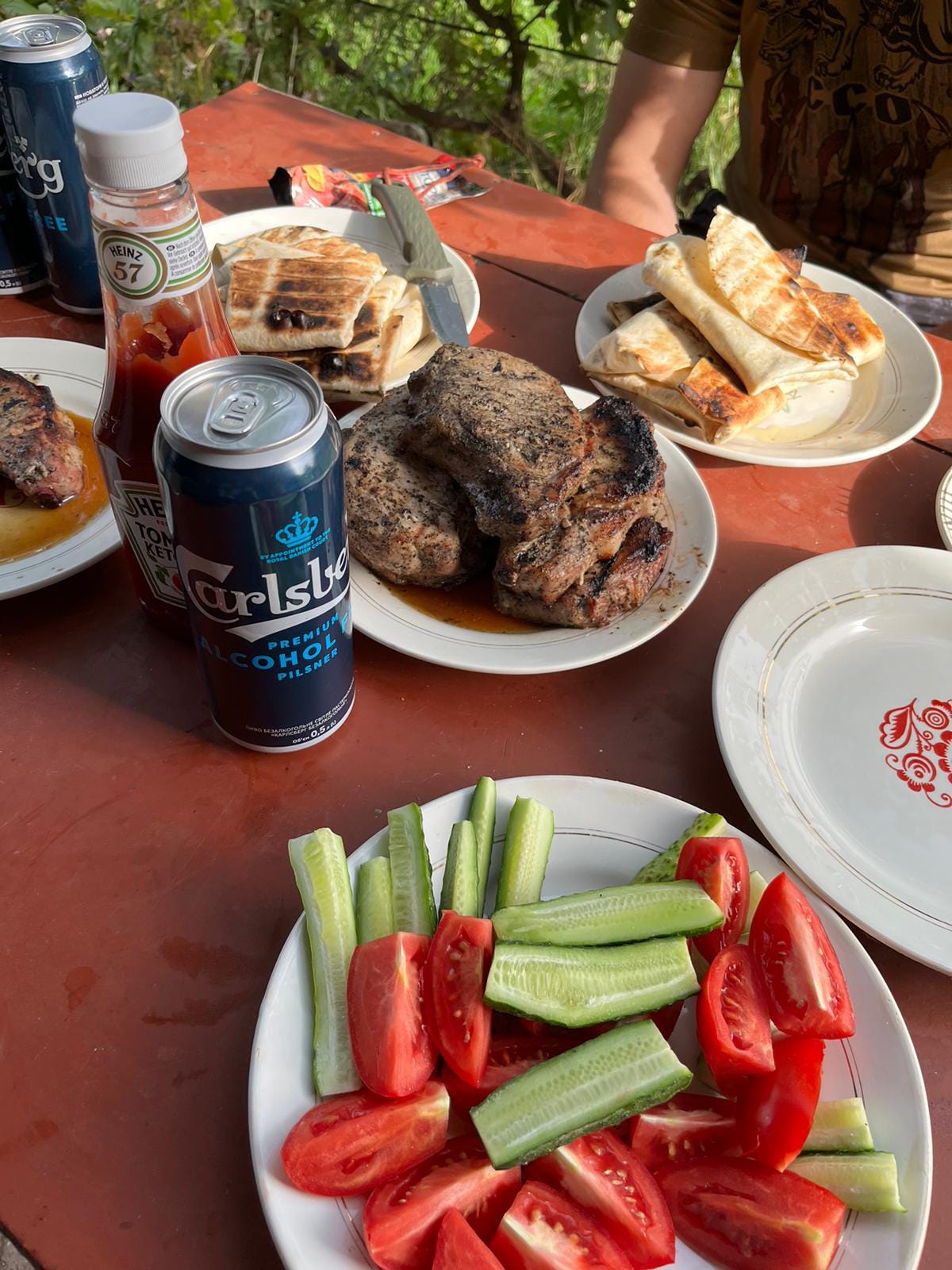 Hunger on the frontlines: how soldiers eat in the trenches; Tim ...