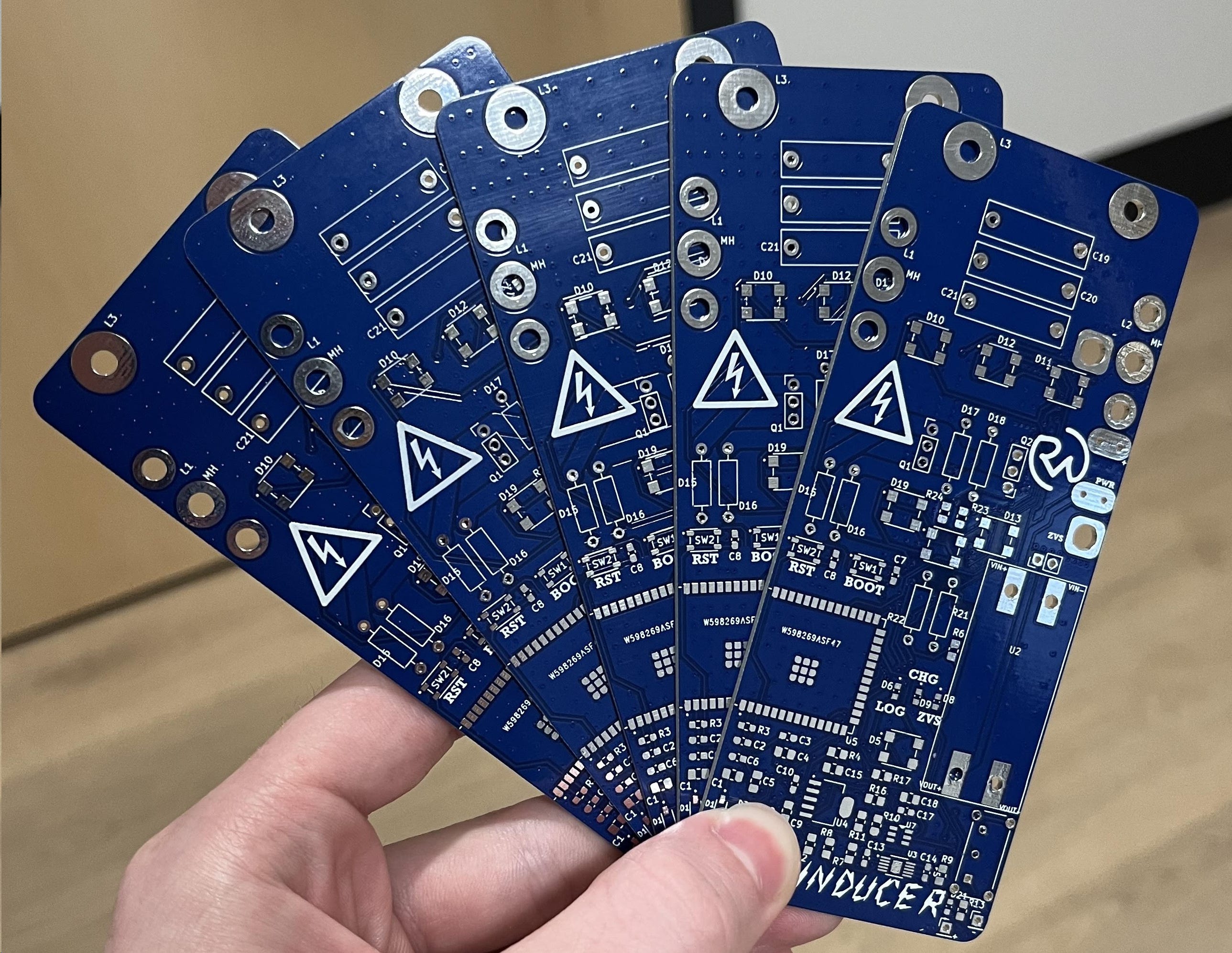 Build a Powerful High Voltage Generator That's Also an Induction Heater ...