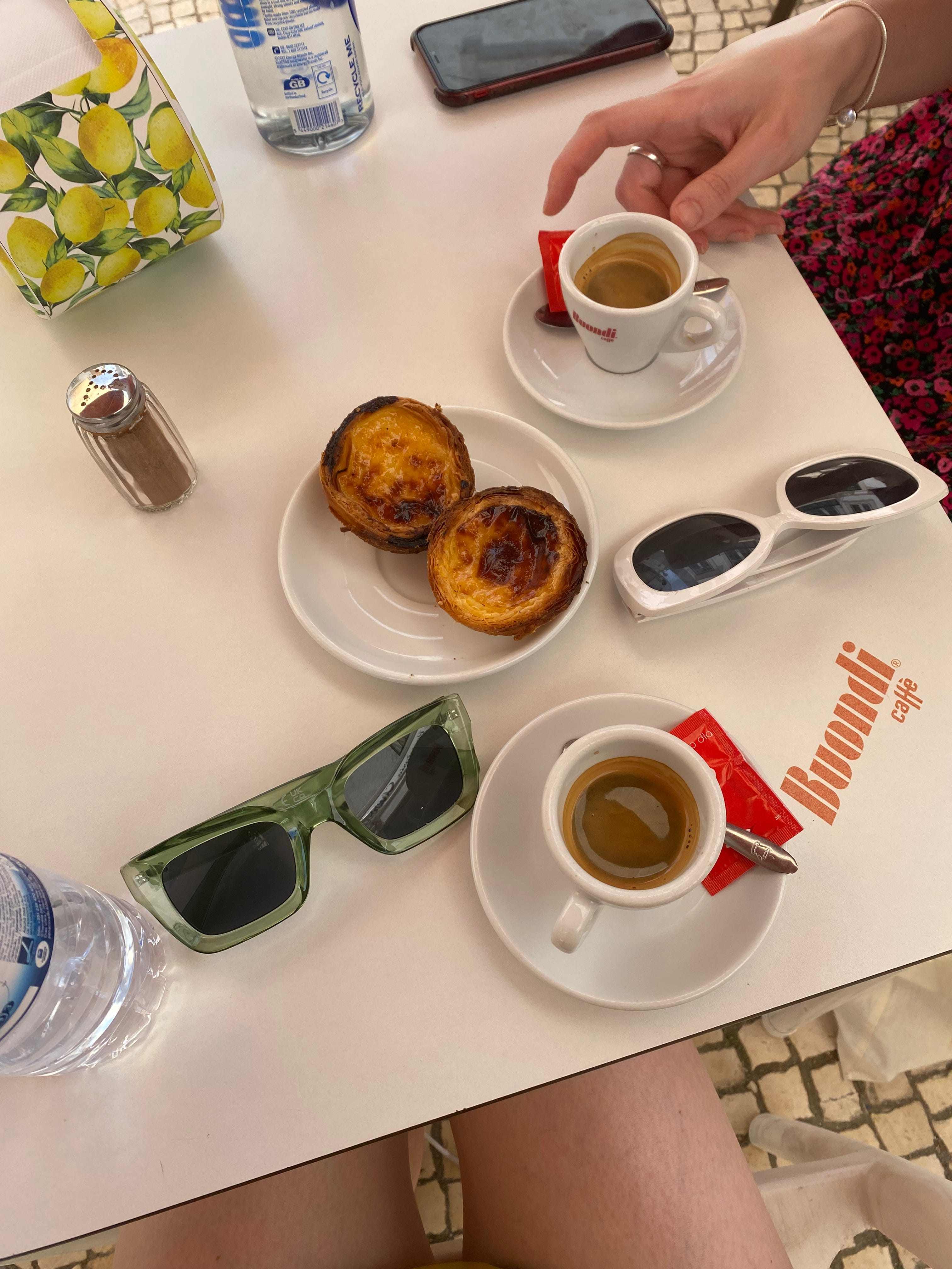 Violent laziness - by Jemima Skala