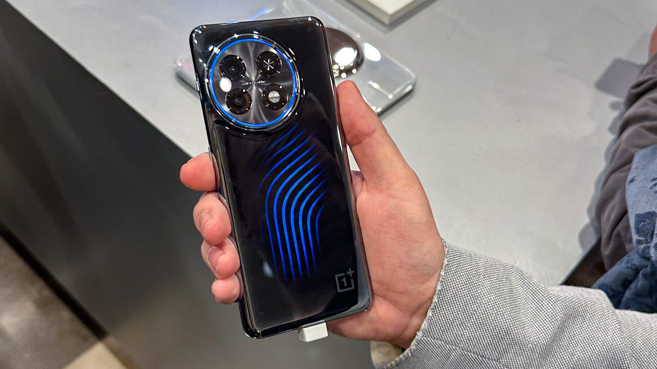 OnePlus 11 Concept: first photos and videos of the LED smartphone