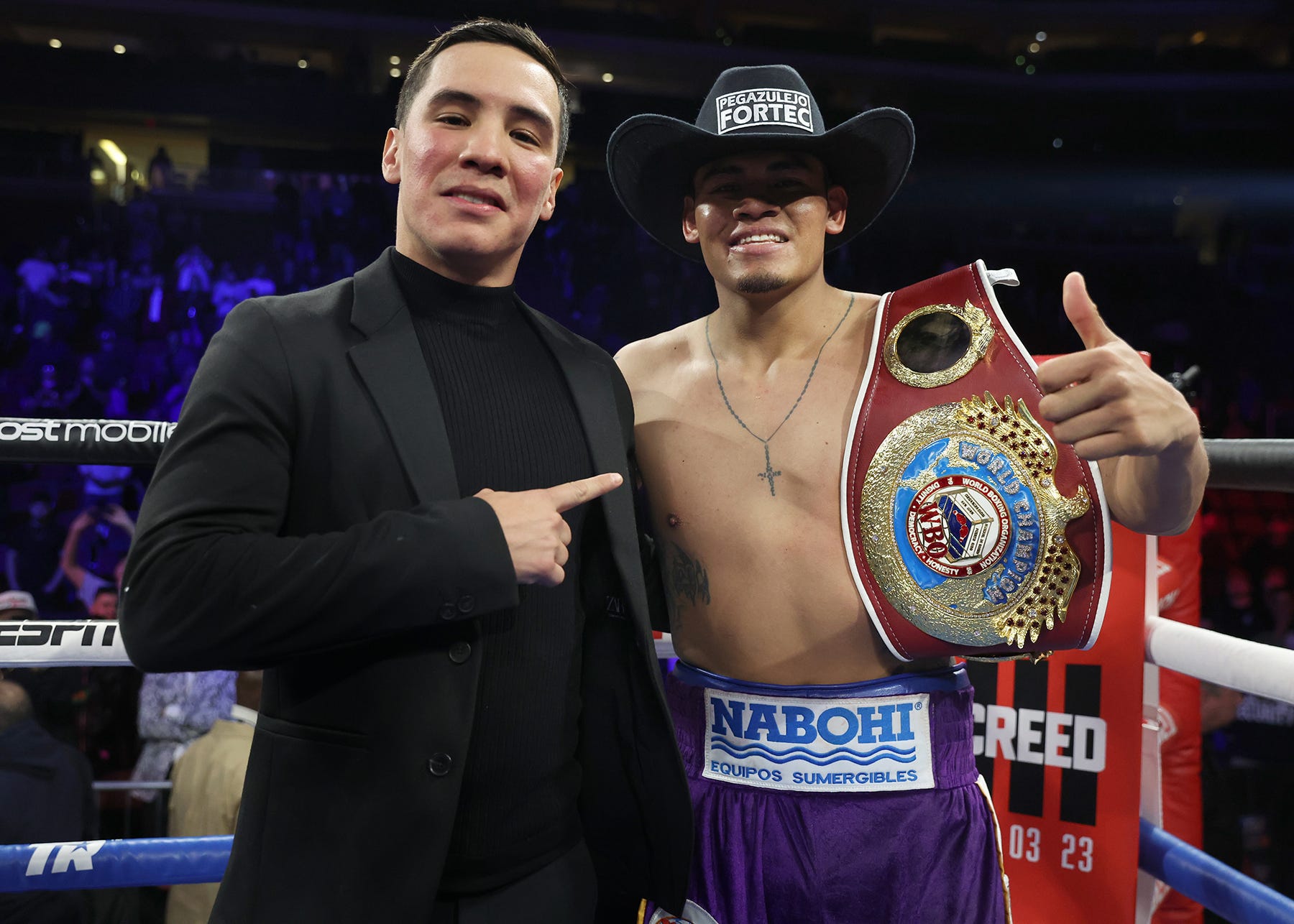 Navarrete keeps 130 title, vacates 126 belt; Valdez showdown on tap