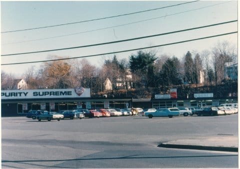 🔨 The Disappearing Neighborhood Grocery Store