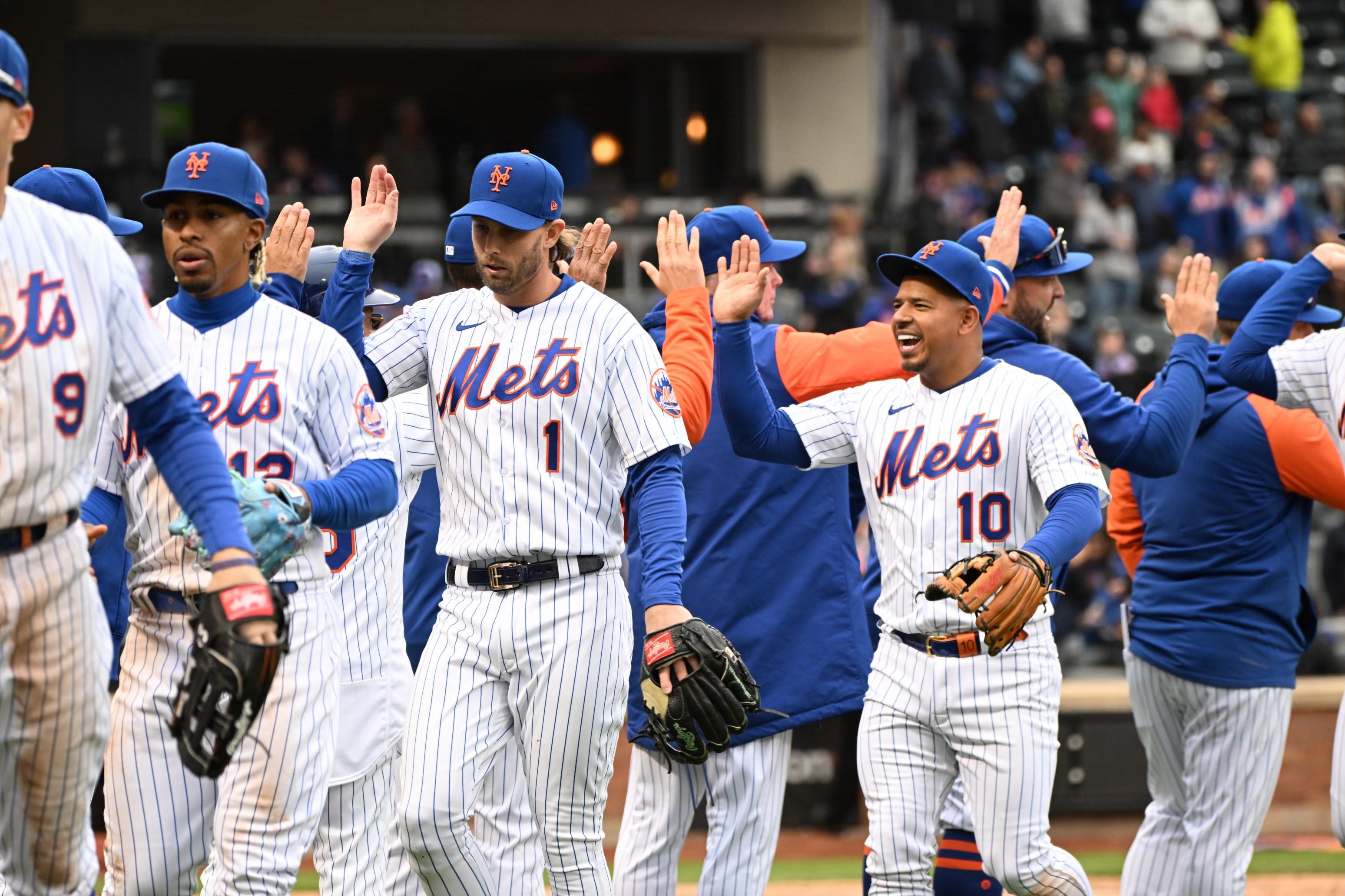 Tylor Megill shines, Mets power up while taking a walk in the park in a ...
