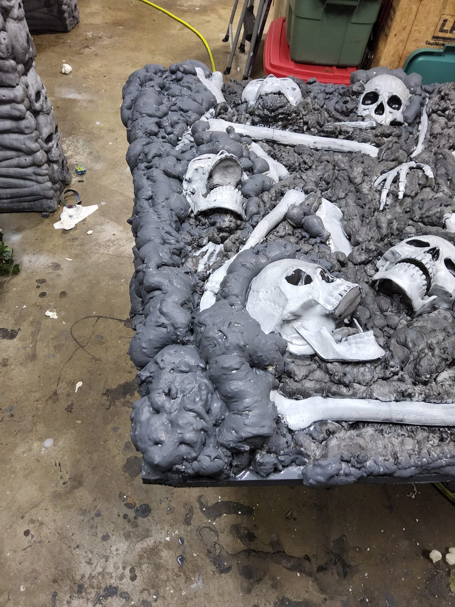 #1: Skull + Bones Cemetery Walls - Haunt Makers