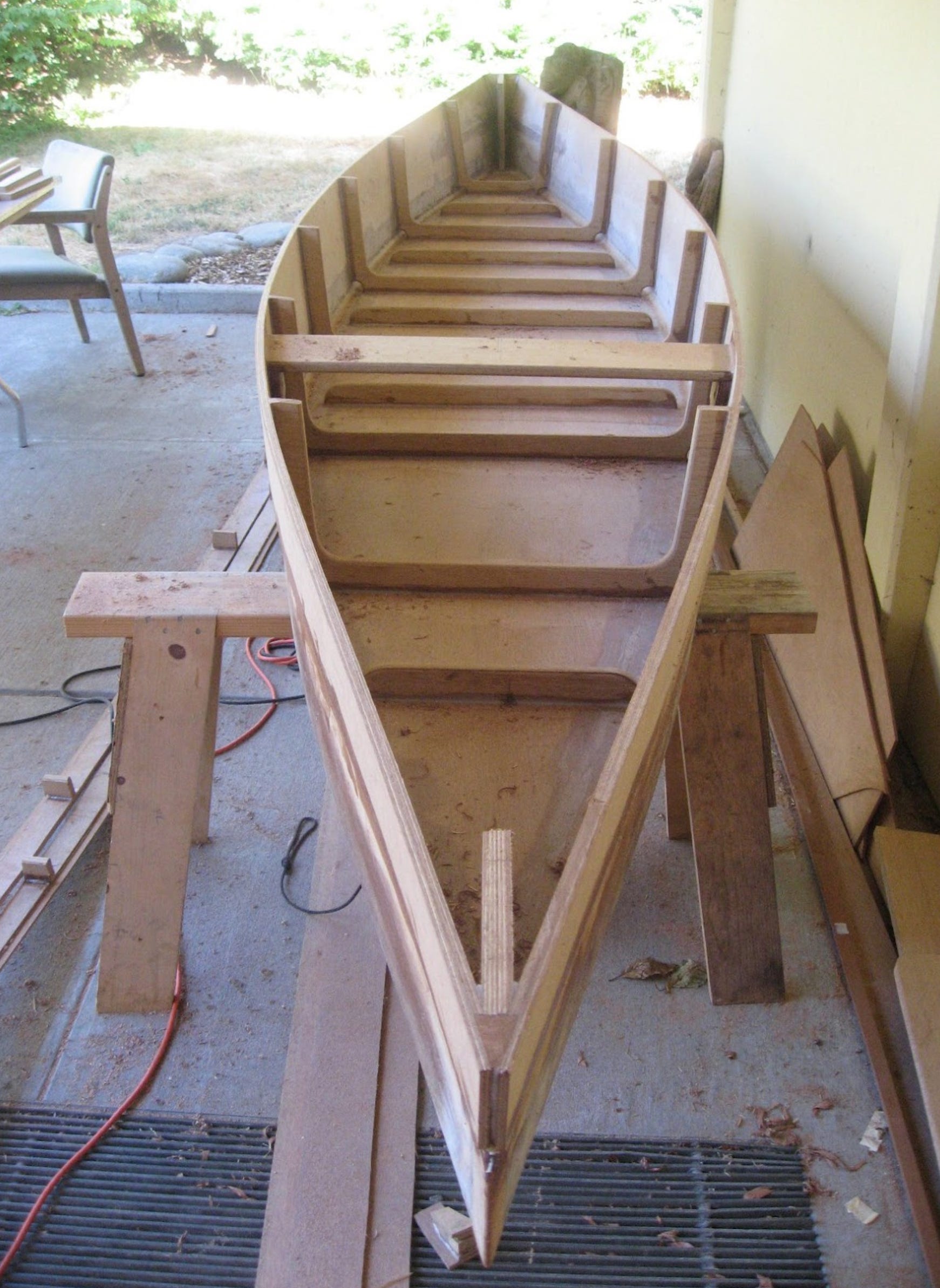 Building the West Mersea Duck Punt (Episode 11)