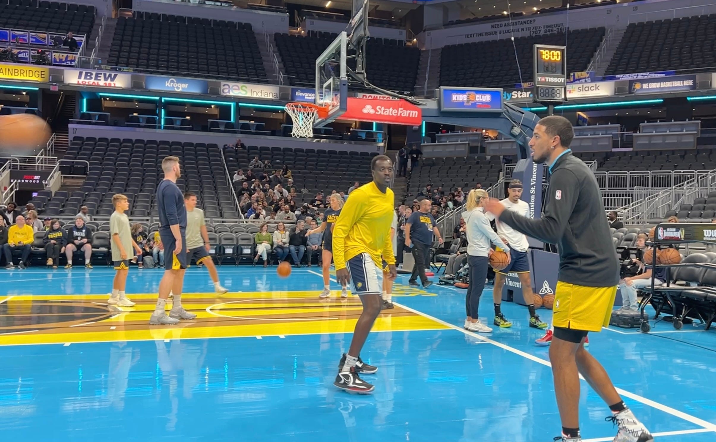 Pacers respond well, edge Cavs for first-ever NBA tournament victory