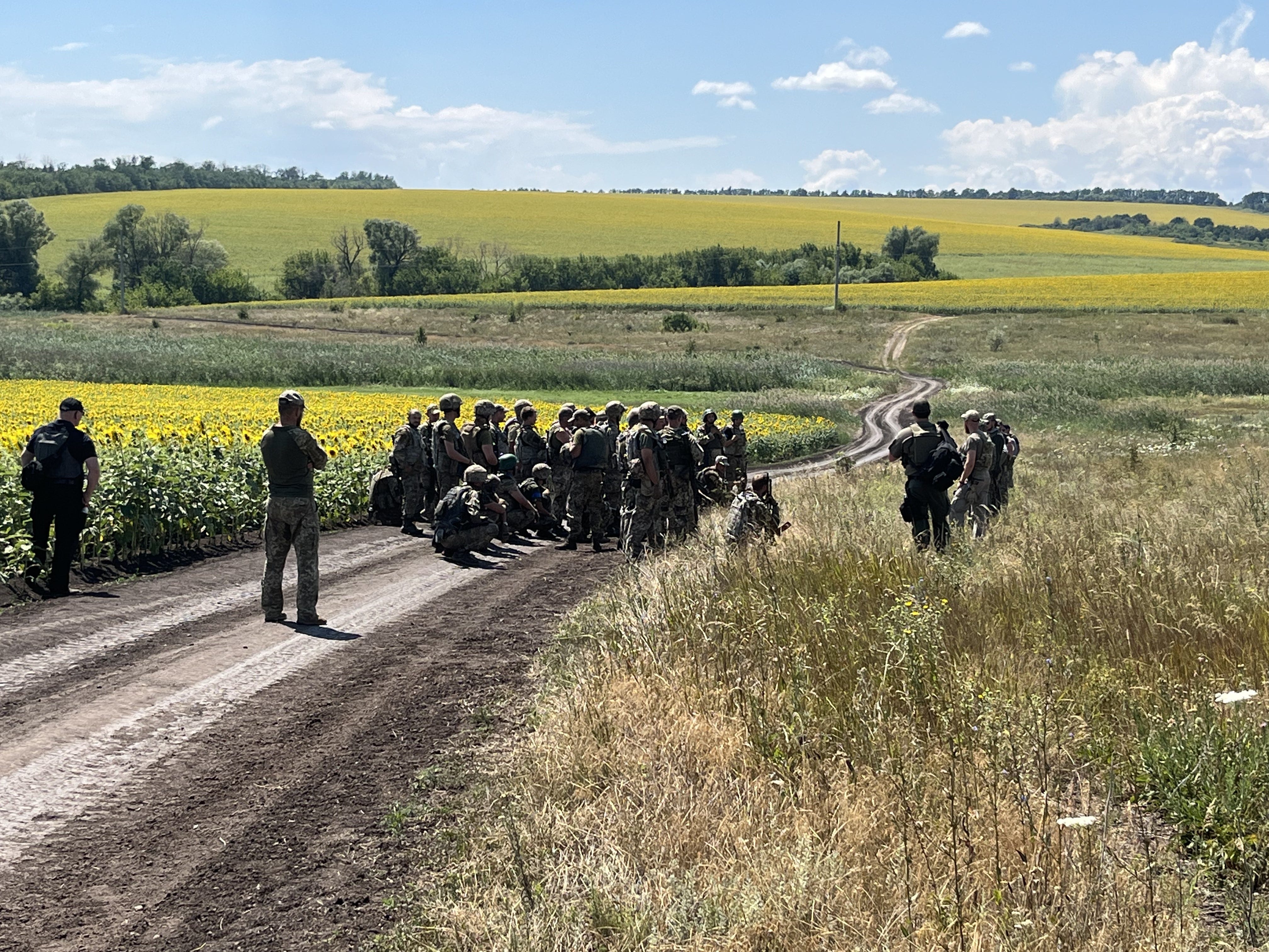 VETERANII MILITARI AMERICANI DIN UCRAINA SE LUPTĂ ÎNTRE EI ÎN INSTANȚĂ