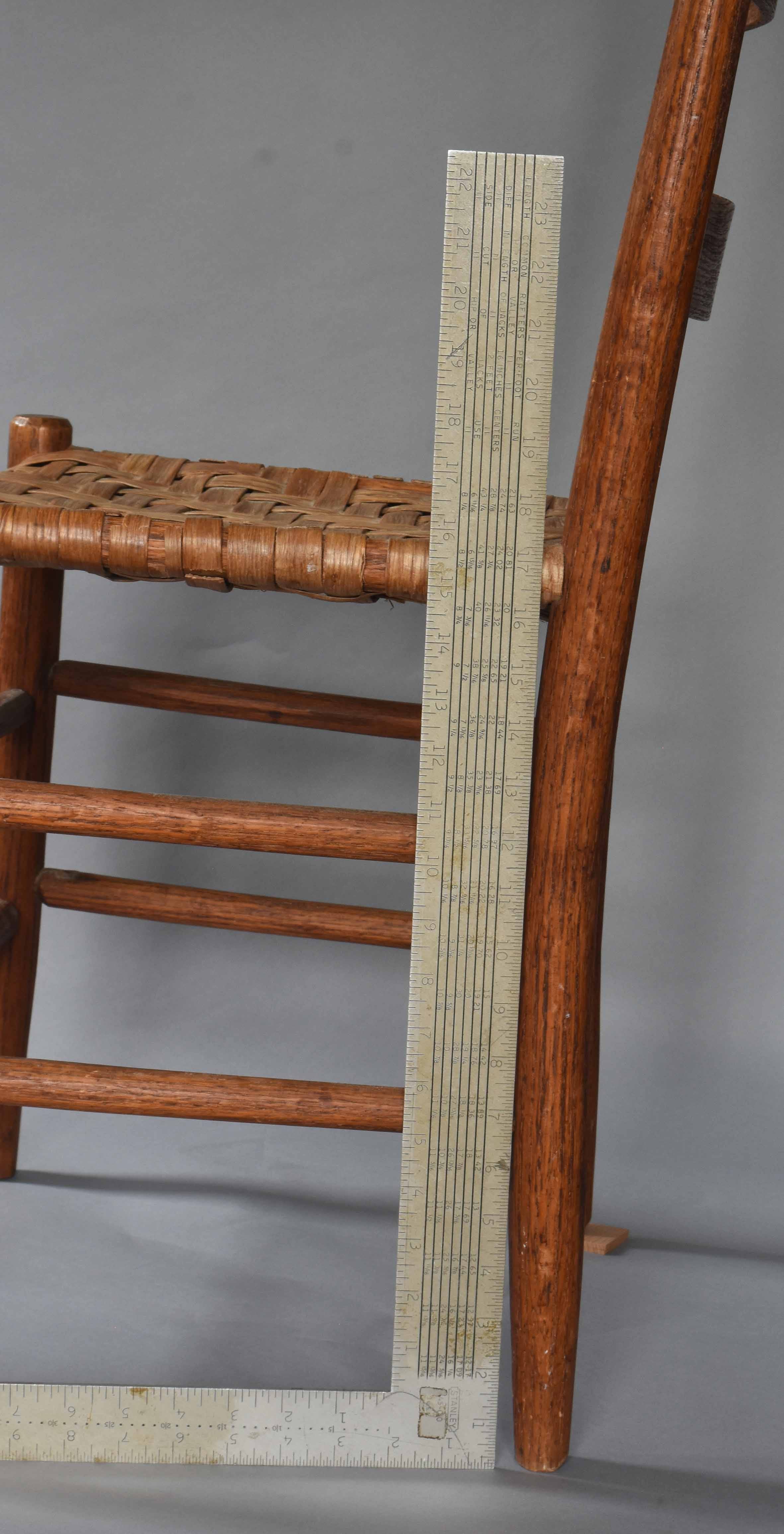 looking at a Dave Sawyer ladderback - by Peter Follansbee