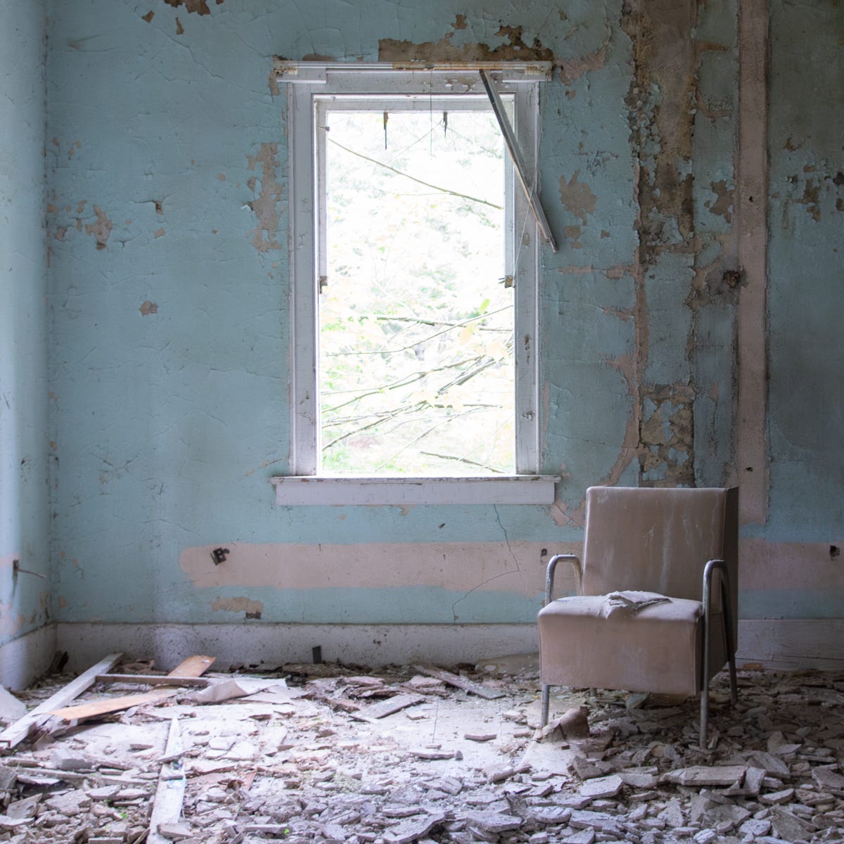 All they left was a chair - by Susanne Helmert