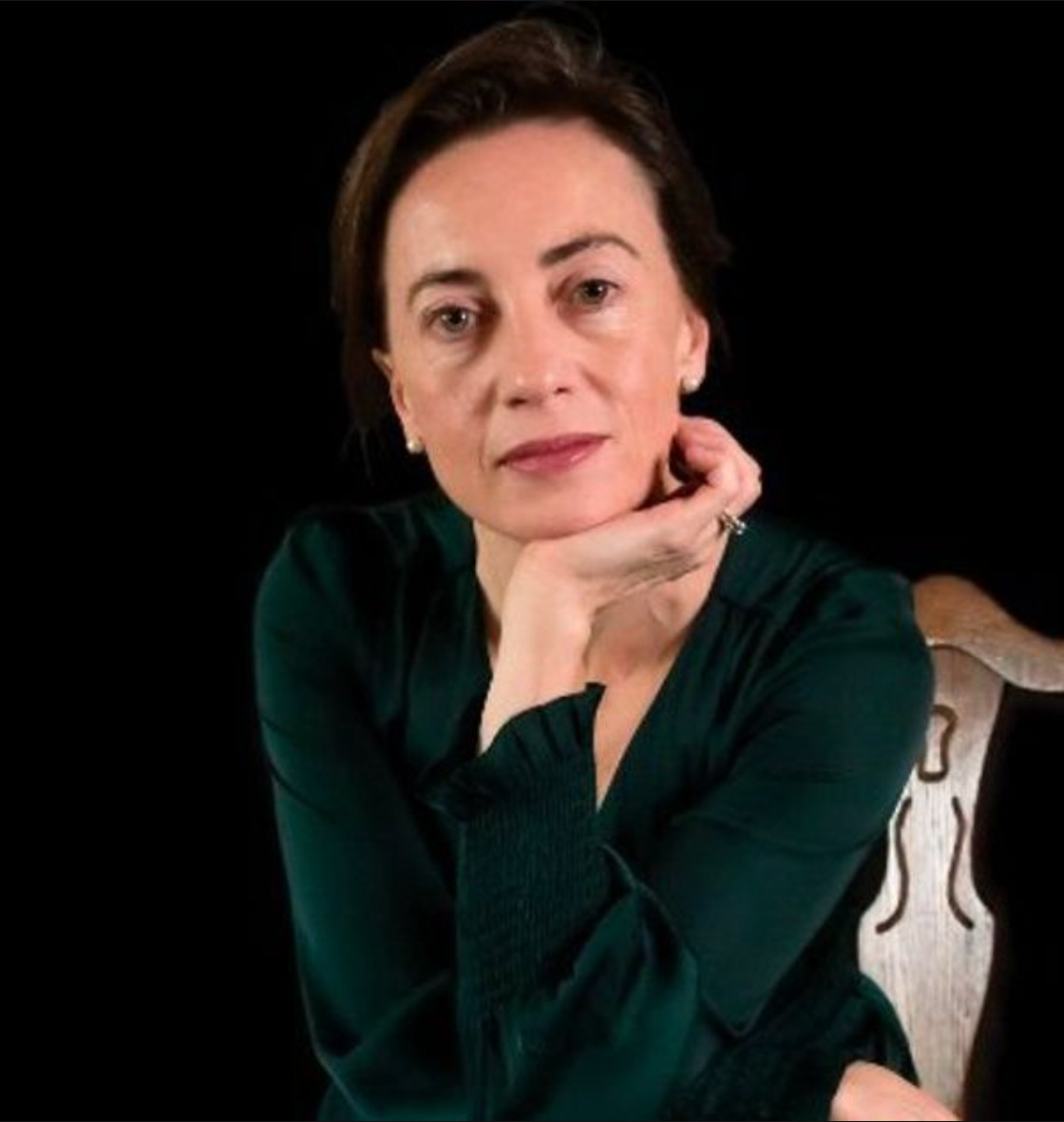 DR. JULIE PONESSE STOPS BY HERE - Trish Wood is Critical