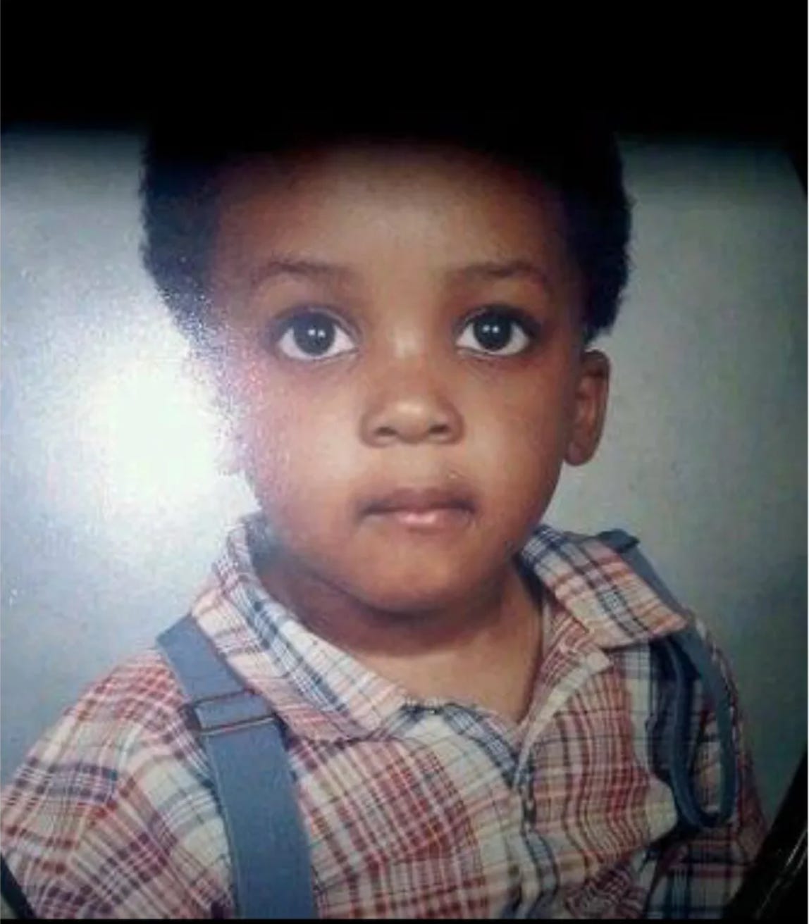 🏽🚶🏽‍♂️permission to wander - by Tobi Ogunnaike