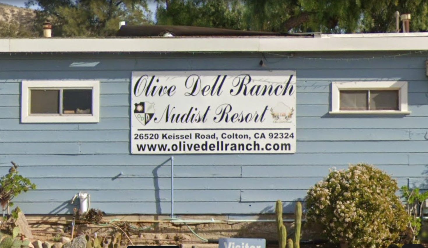 Olive Dell Ranch goes textile - by Evan Nicks - Planet Nude
