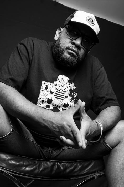 Cuando el raptor house despertó, él ya estaba ahí