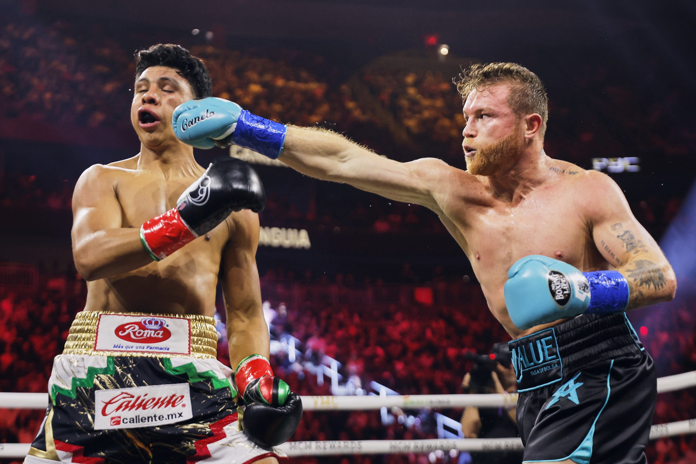 Canelo Alvarez proves he’s still boss in the ring