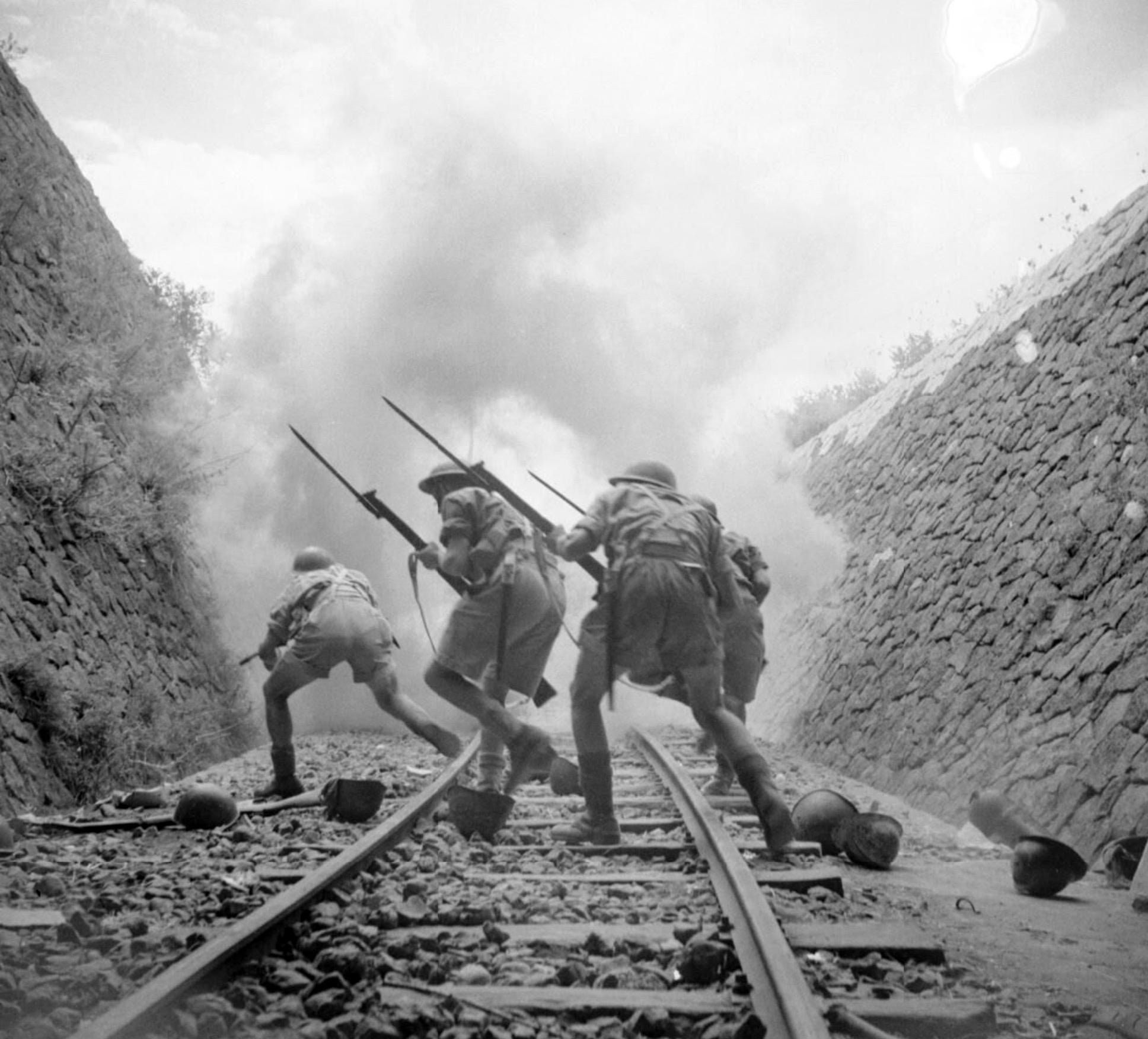 The infantry advance in Sicily - by Martin Cherrett