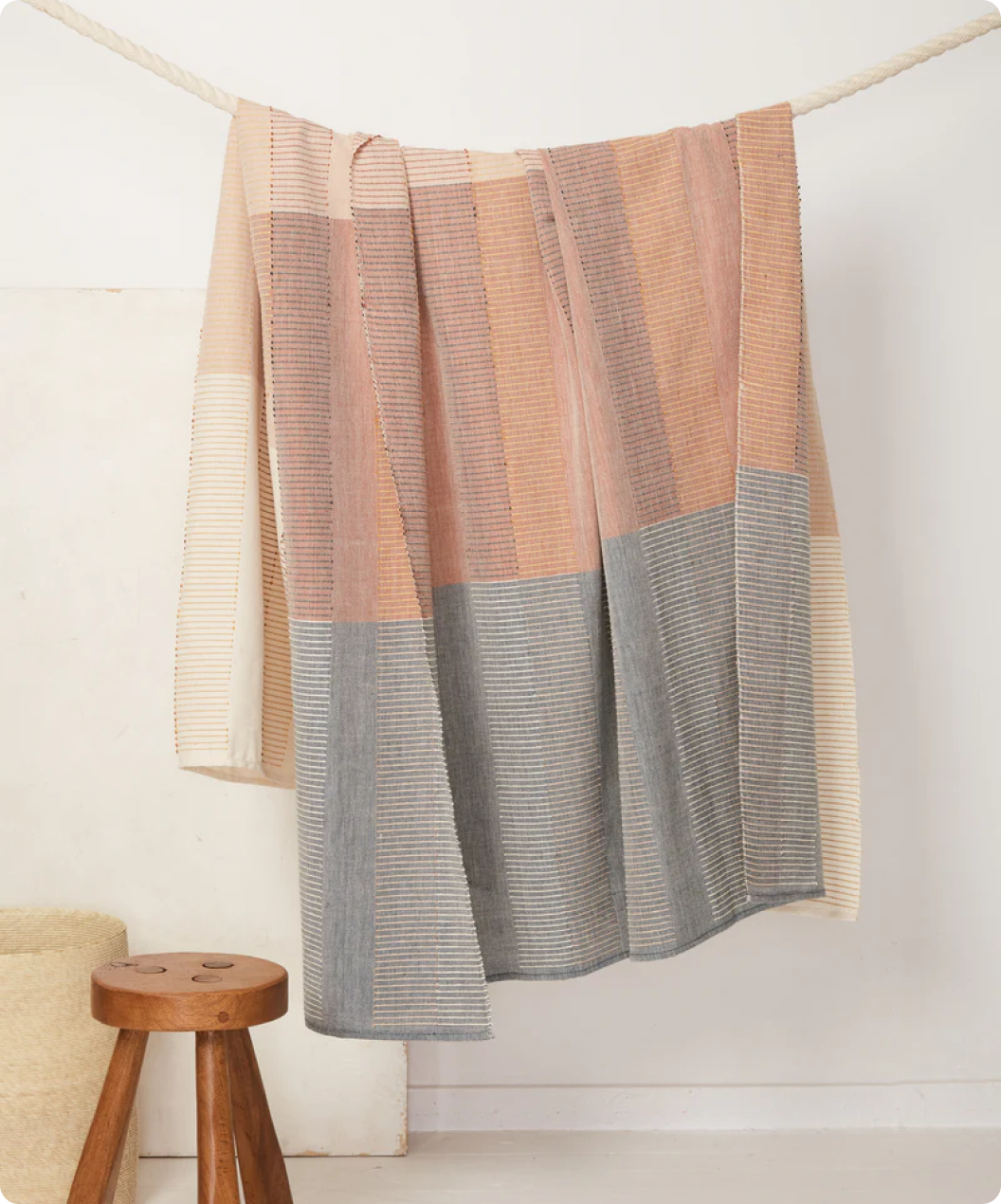 Host Gifts That Get You Invited Back - The Good Sort