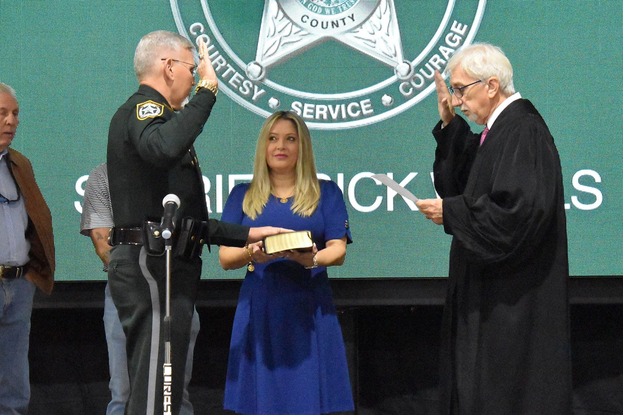 Manatee County Officials Sworn In During Ceremonial Event