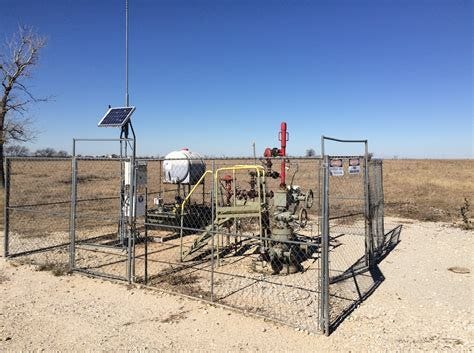 Natural gas is here to stay, say oil giants - by Ed Ireland