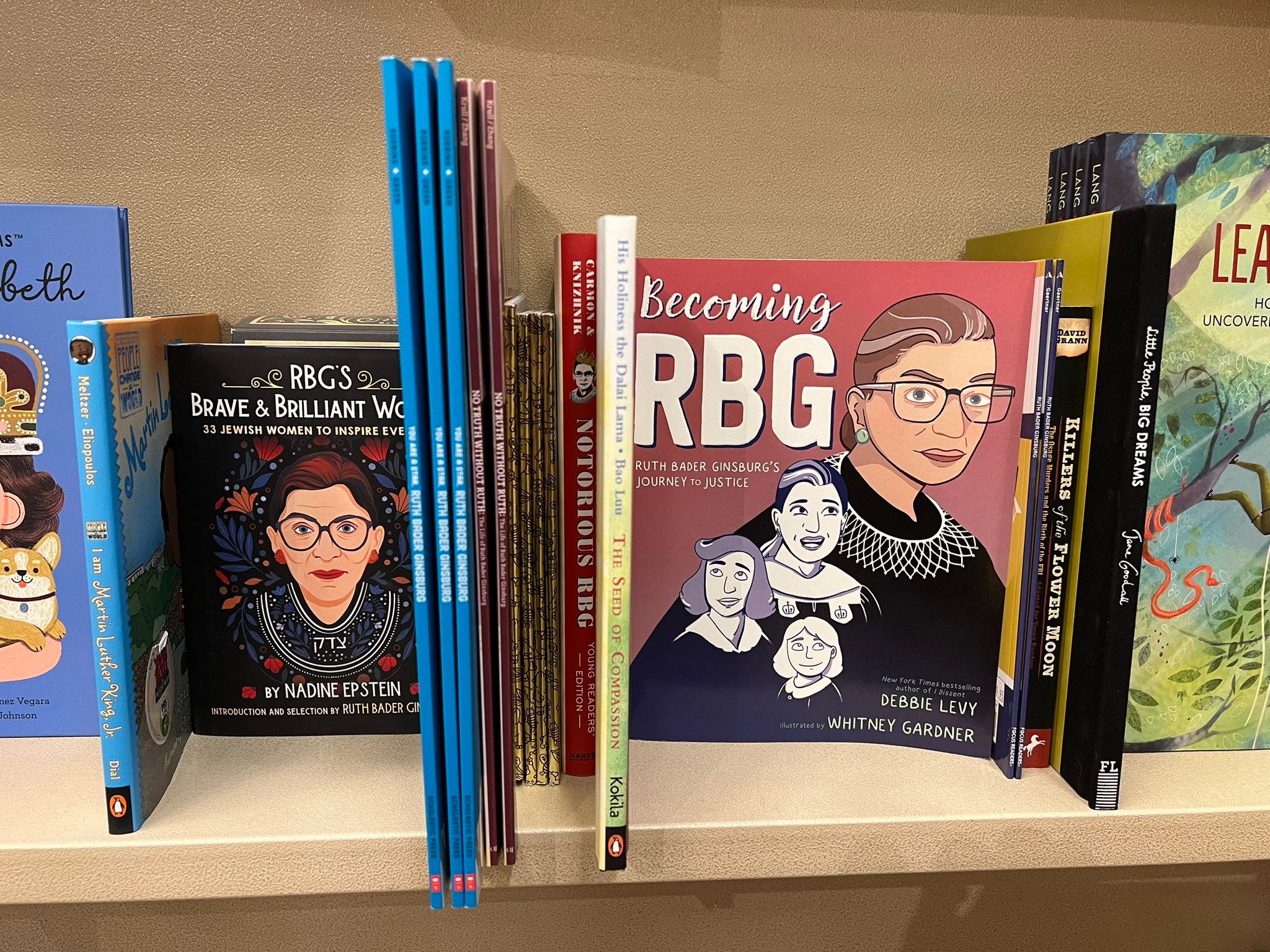 Consultant: OR contracting practices produce "inferences of discrimination"