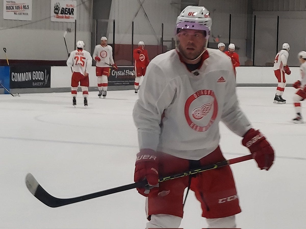 "It's not a fashion choice." Why Daniel Sprong is wearing a pink visor ...