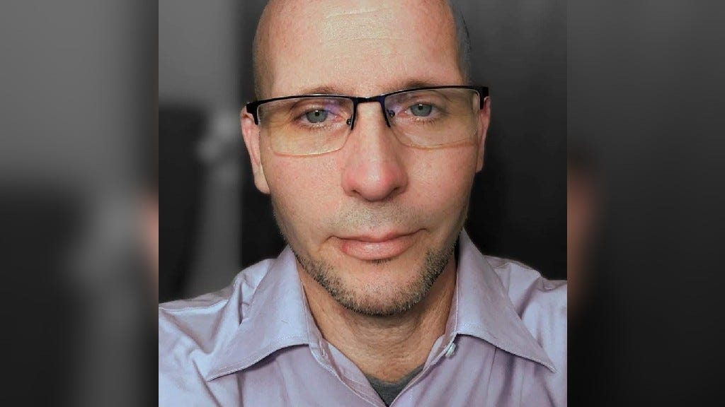 Southside man accused of impersonating doc