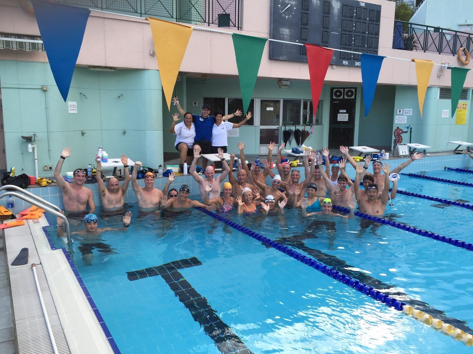 What's the difference between Swim Smooth and Masters swimming?